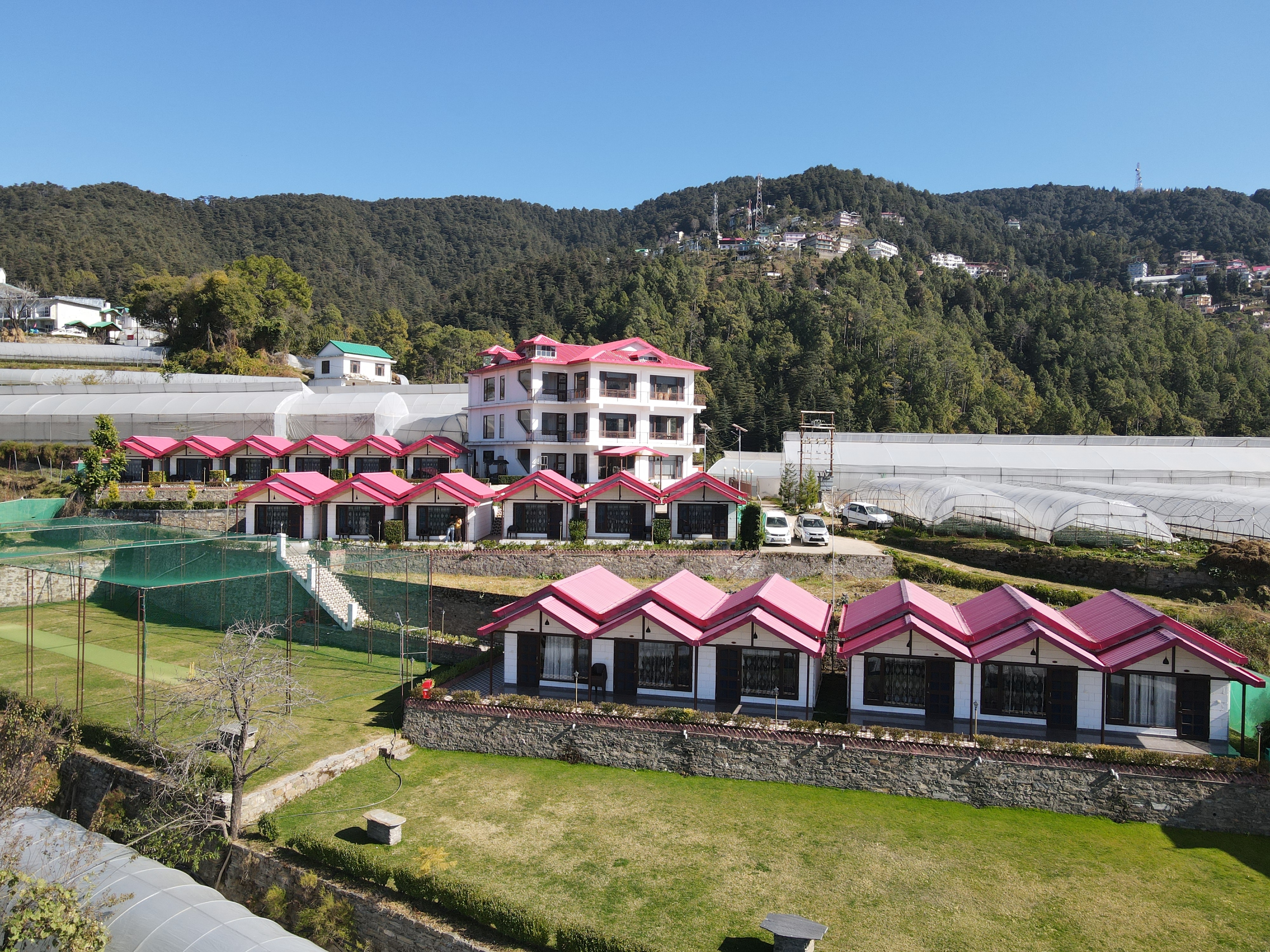 Resort Extreme Village 𝗕𝗢𝗢𝗞 Chail Resort