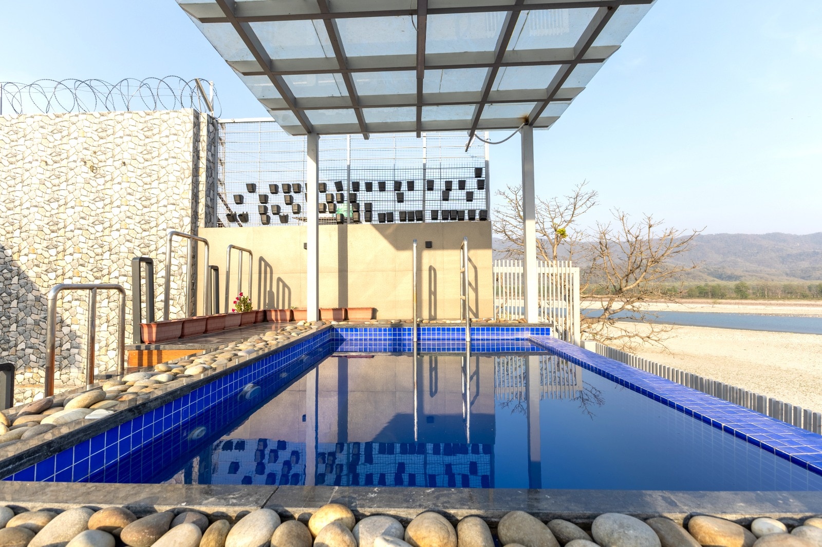 Ganga view Villa w swiming pool lift 𝗕𝗢𝗢𝗞 Rishikesh Villa