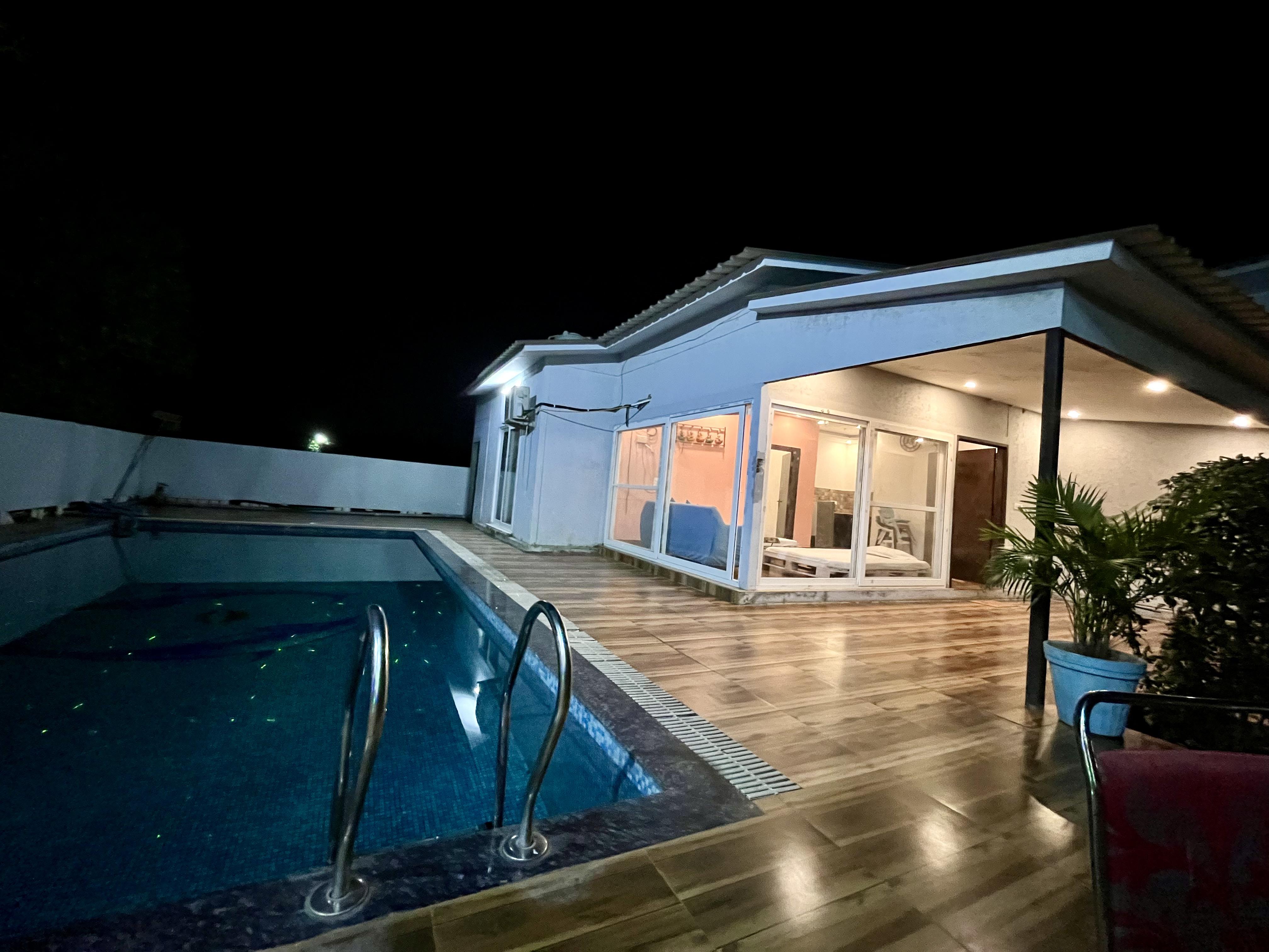 Photos of GoBravo 71 -2Bhk Farm with Pool and Garden Sec 150 Noida ...