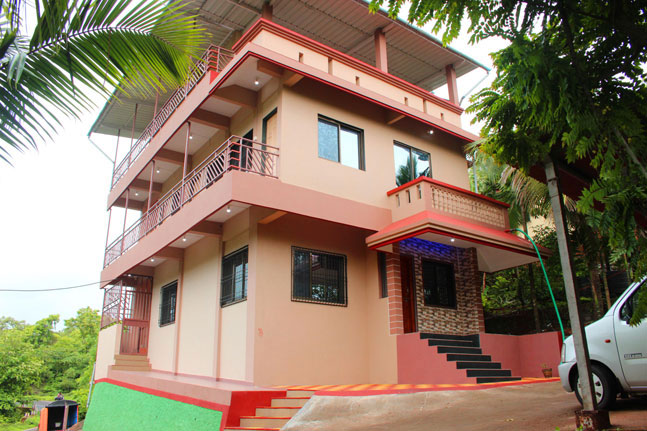 Chaitanya Niwas 𝗕𝗢𝗢𝗞 Guhagar Homestay