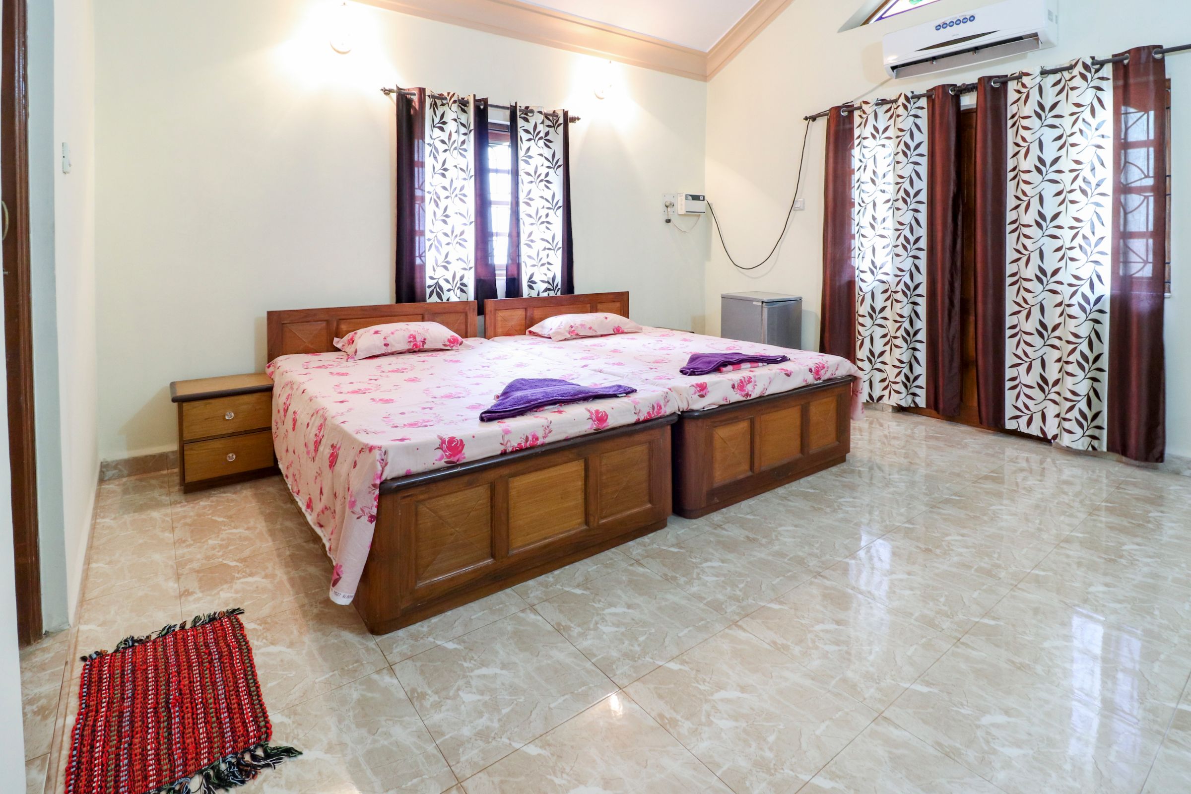 Fernandes Villa 𝗕𝗢𝗢𝗞 Goa Villa