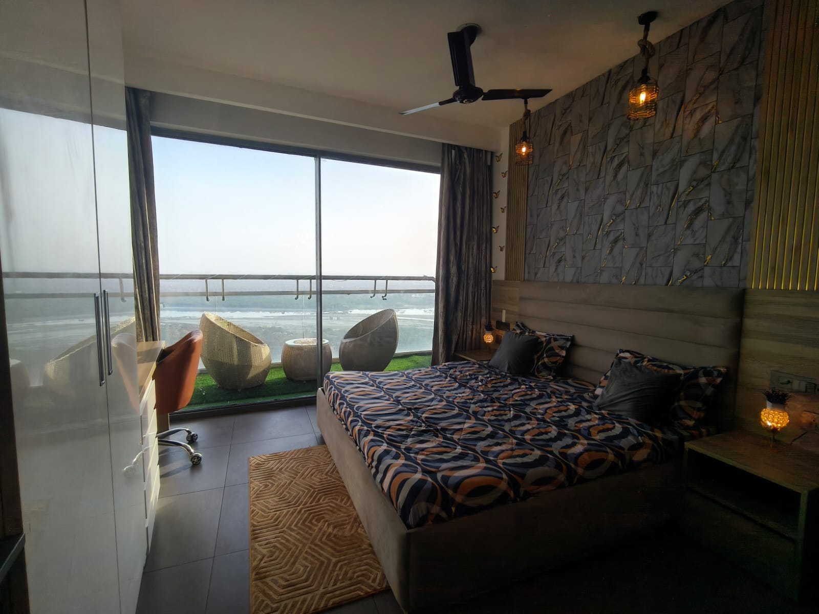 Velaura studios 𝗕𝗢𝗢𝗞 Noida Apartment