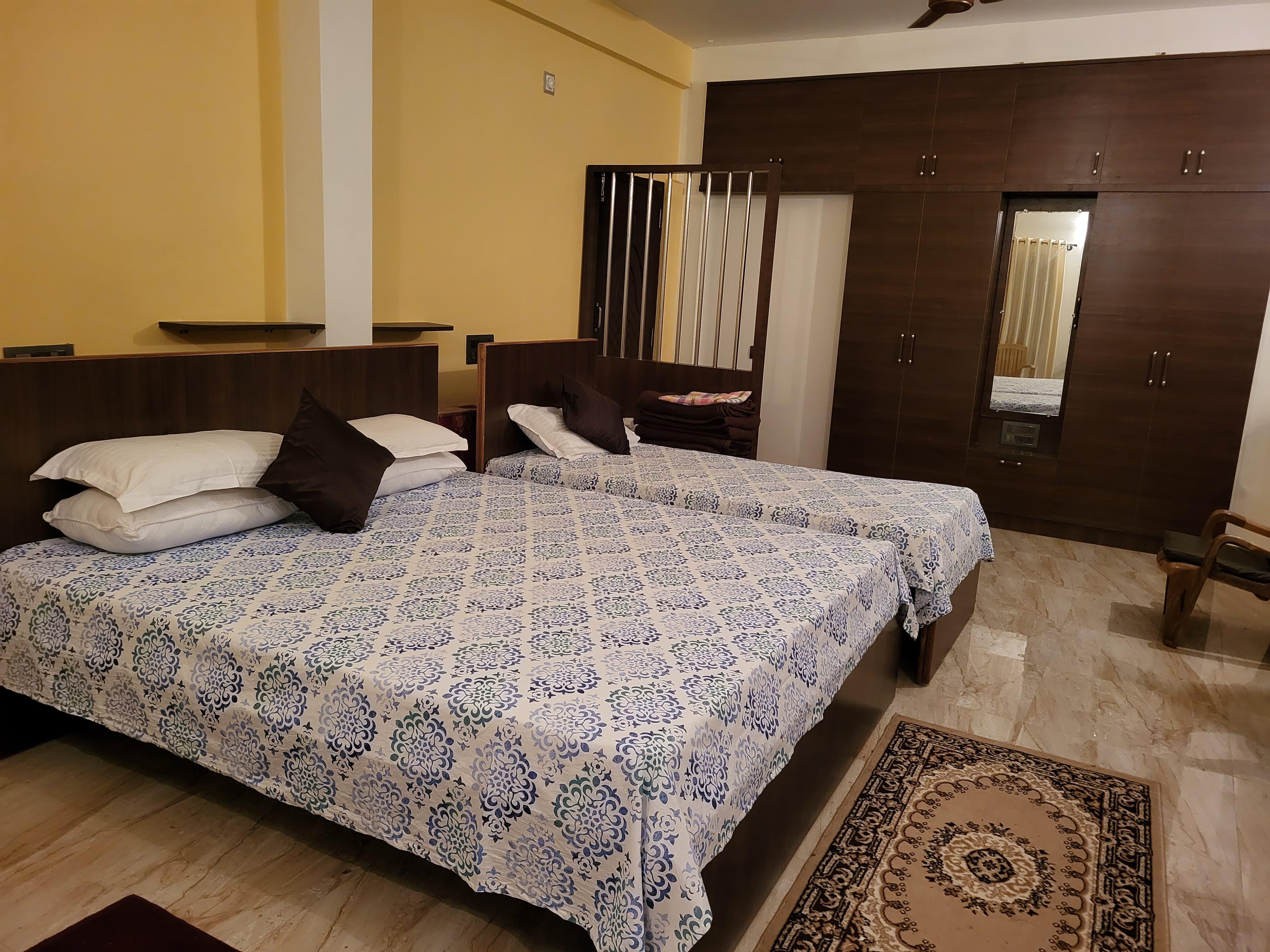 B S GEETHA SURENDRA 𝗕𝗢𝗢𝗞 Tirthahalli Homestay