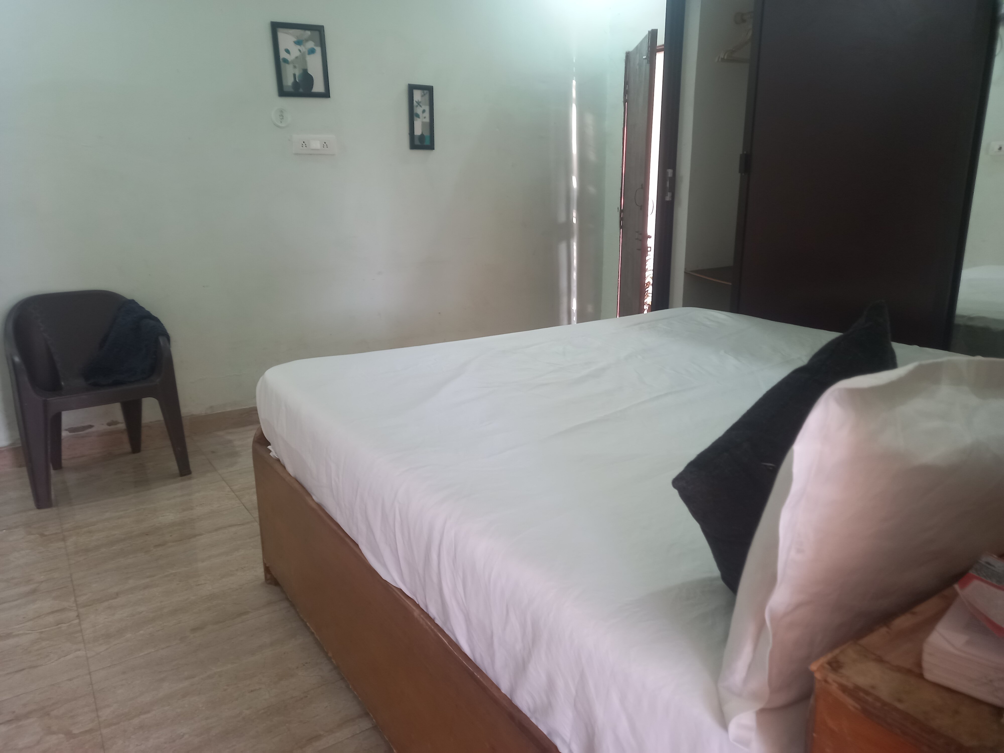 Amenities of Hitisha Home stay