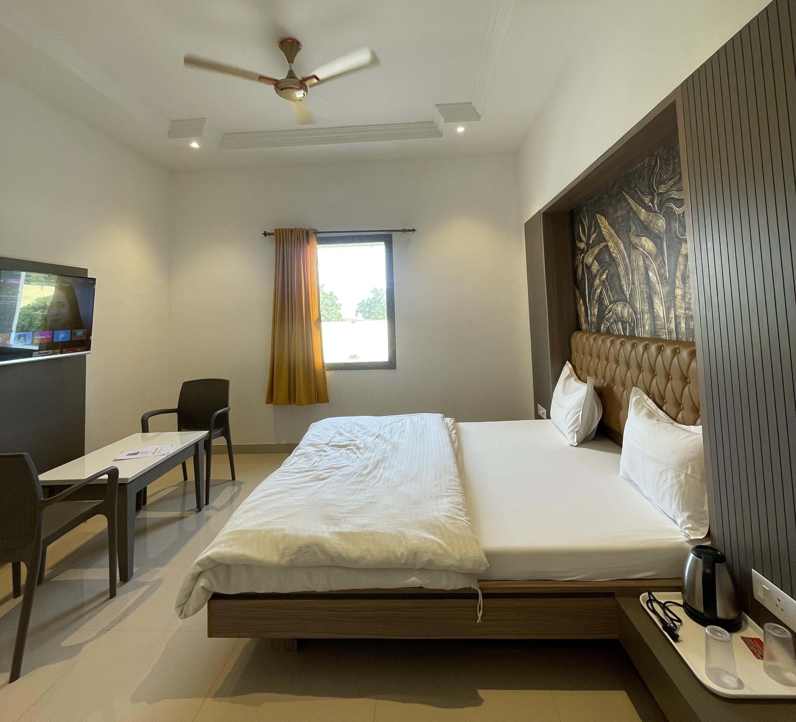 Mannat Resort 𝗕𝗢𝗢𝗞 Bikaner Hotel