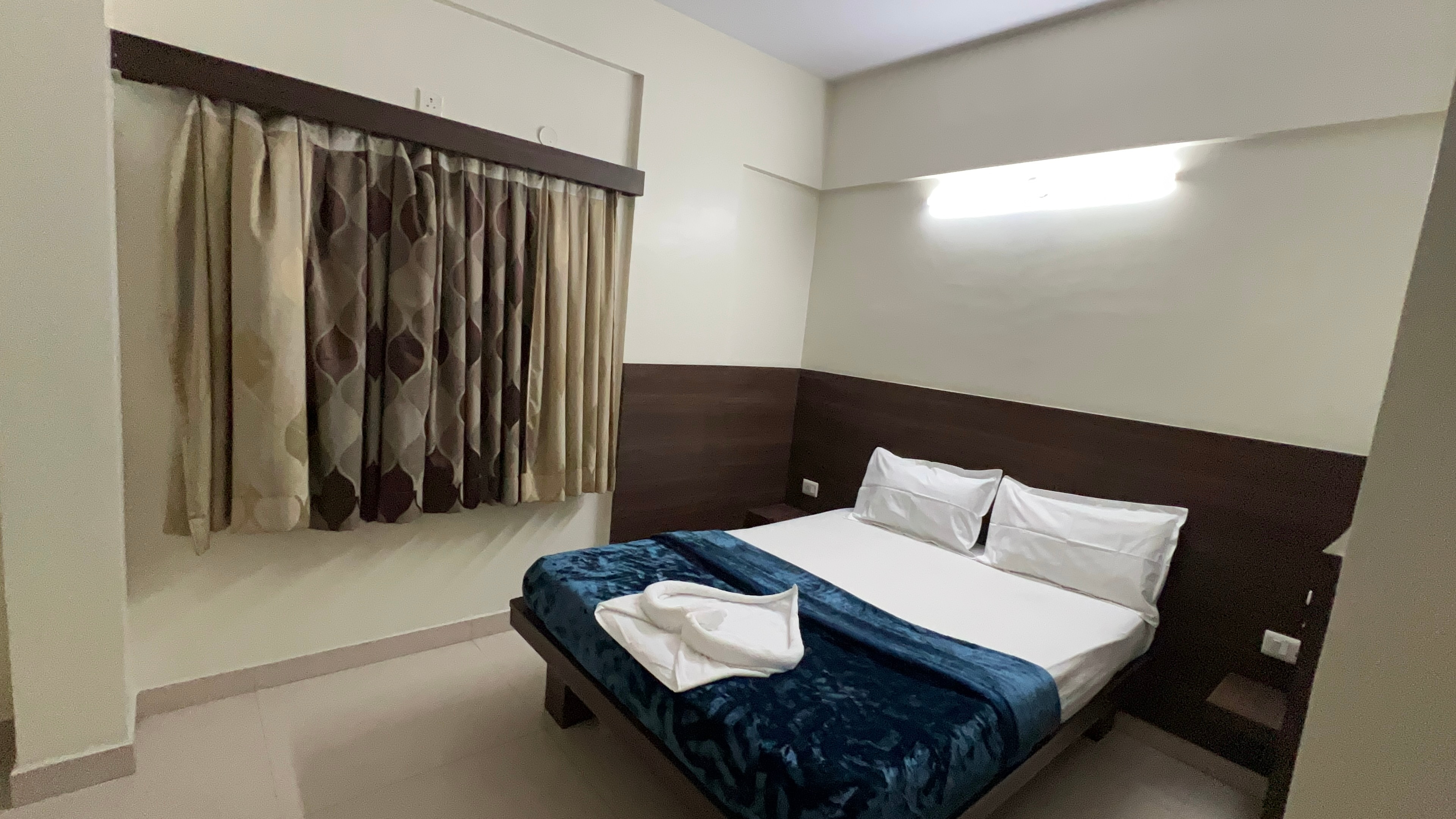 HOTEL NEW DREAMS INN 𝗕𝗢𝗢𝗞 Bangalore Hotel