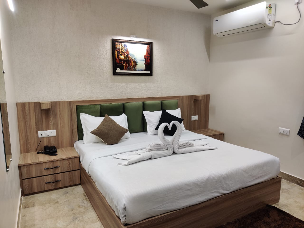 Tirtha 𝗕𝗢𝗢𝗞 Varanasi Guest House