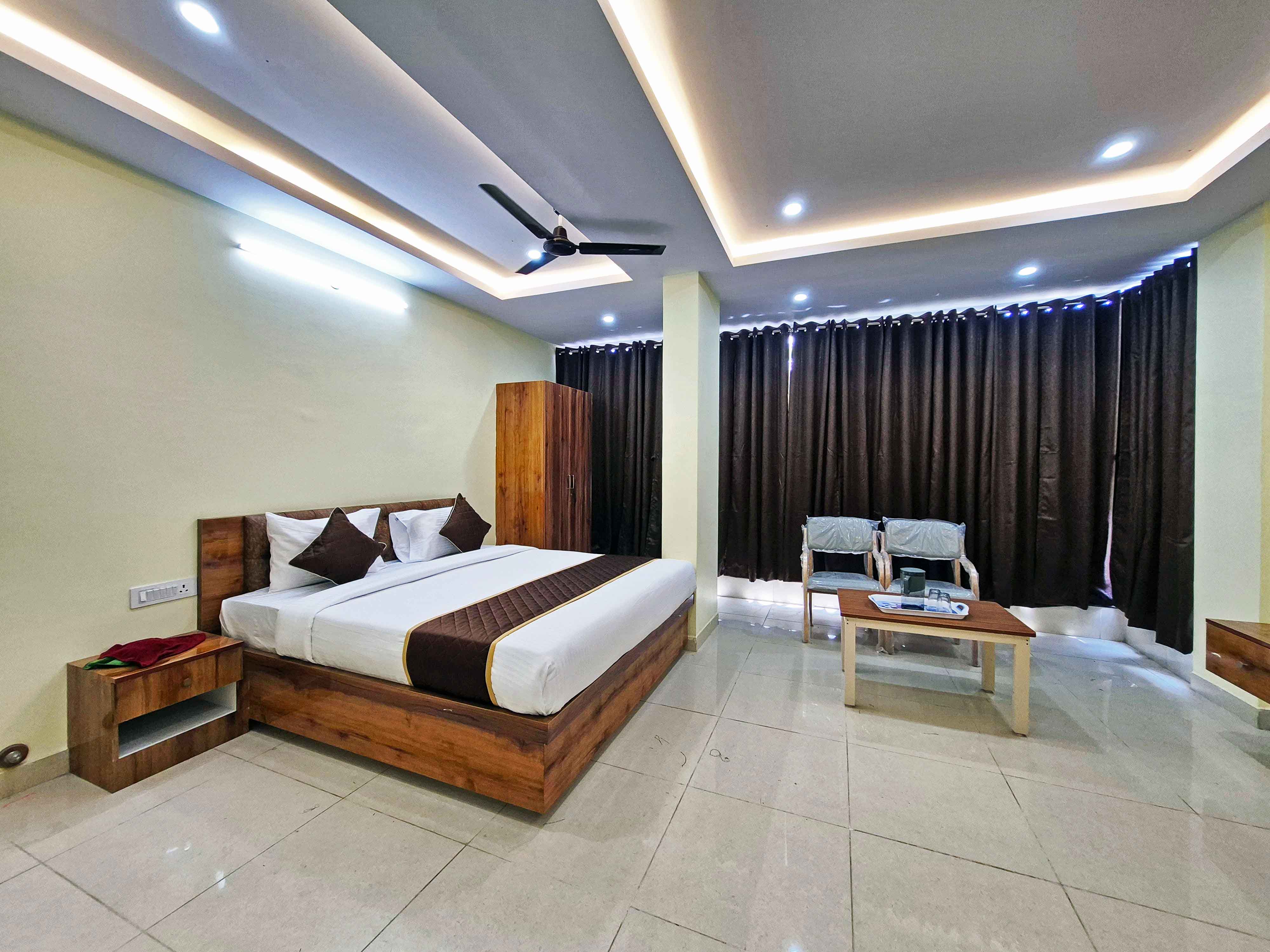Hotel Shree Sai Inn 𝗕𝗢𝗢𝗞 Bangalore Hotel
