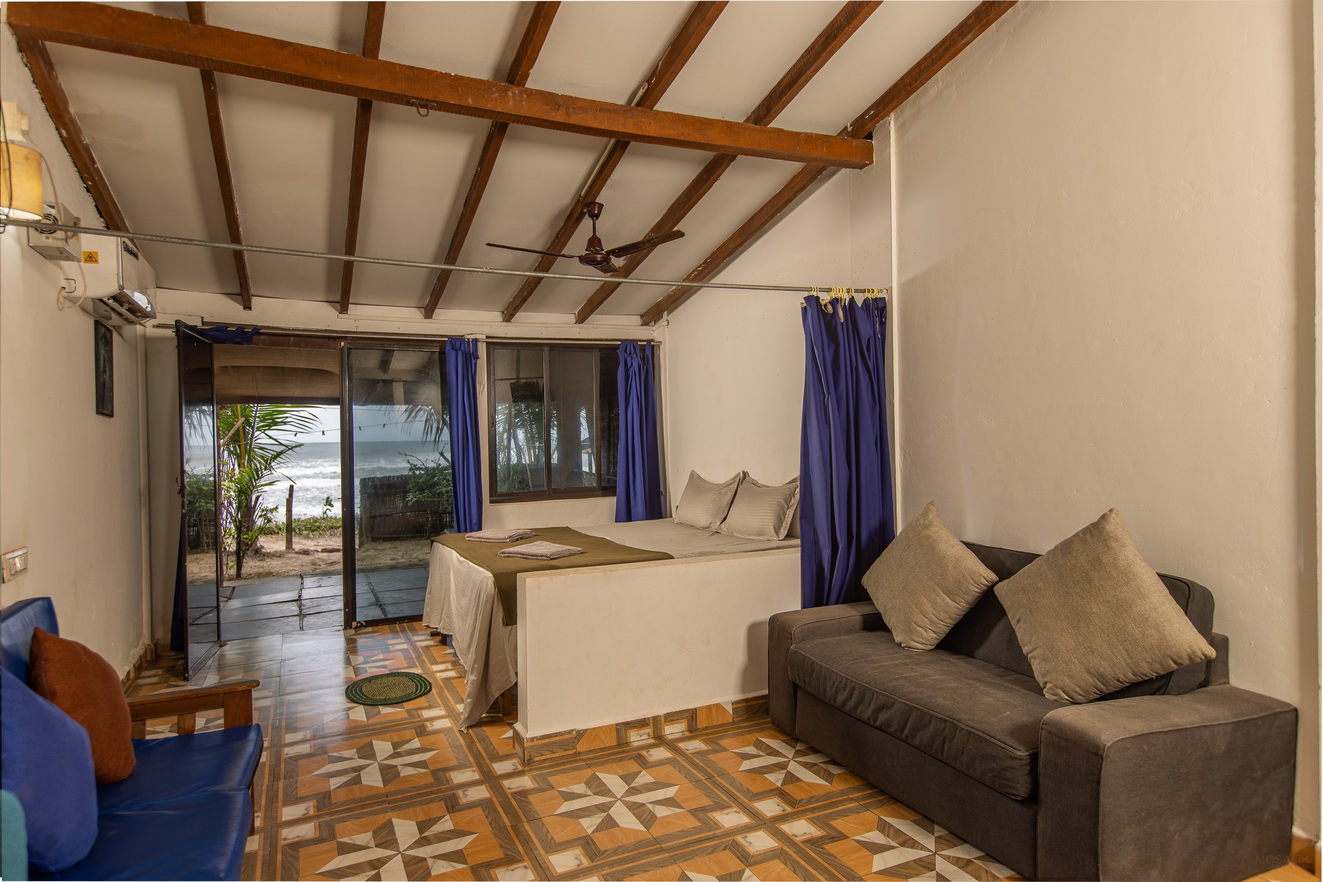 Deepiksha 2 Sea view Studio for 3 𝗕𝗢𝗢𝗞 Goa Villa