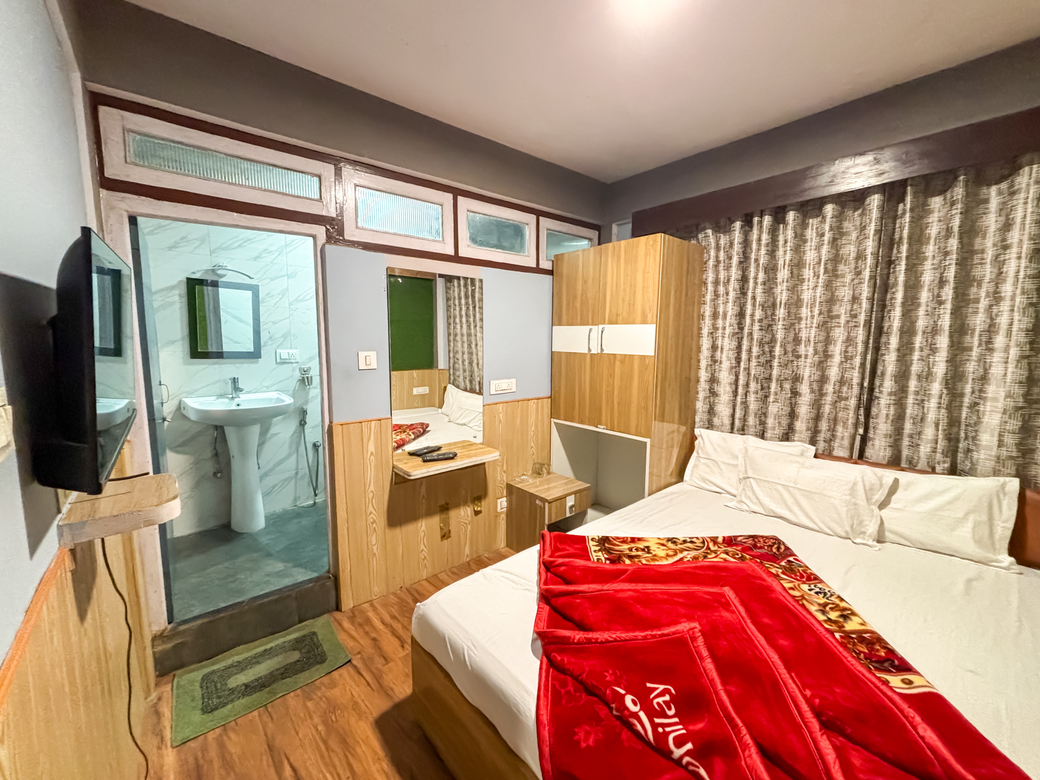 Golden Cloud || Sonali Megh Homestay Darjeeling - Reviews, Photos & Offer