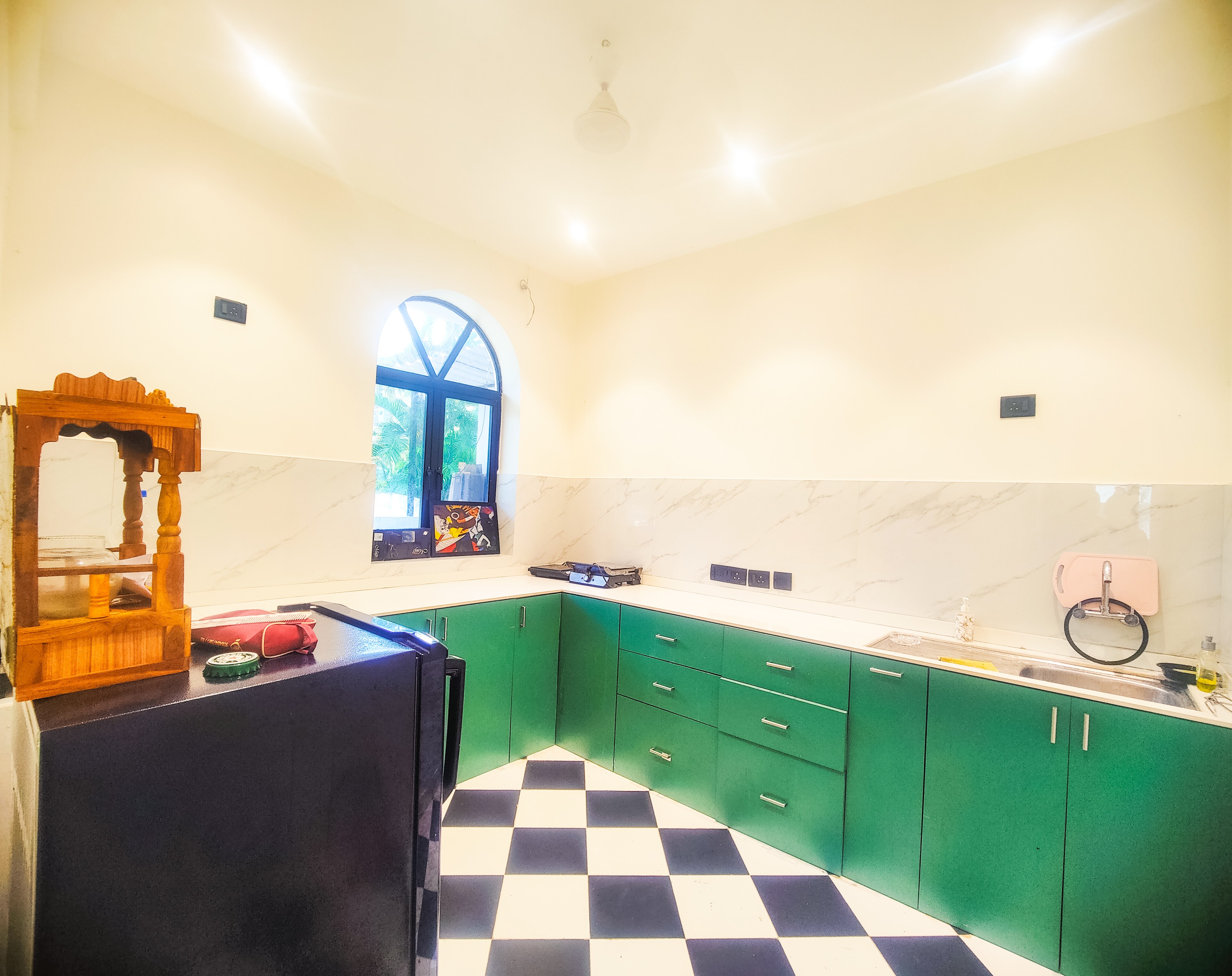 Aesthetic Villa by the beach 𝗕𝗢𝗢𝗞 Goa Apartment