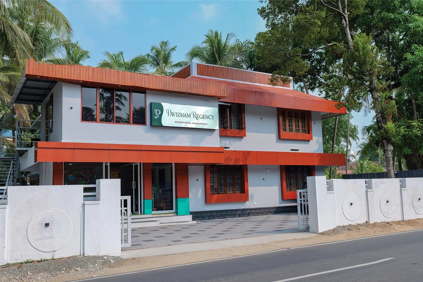 Pavizham Regency near Guruvayur Temple Homestay Guruvayur - Reviews ...