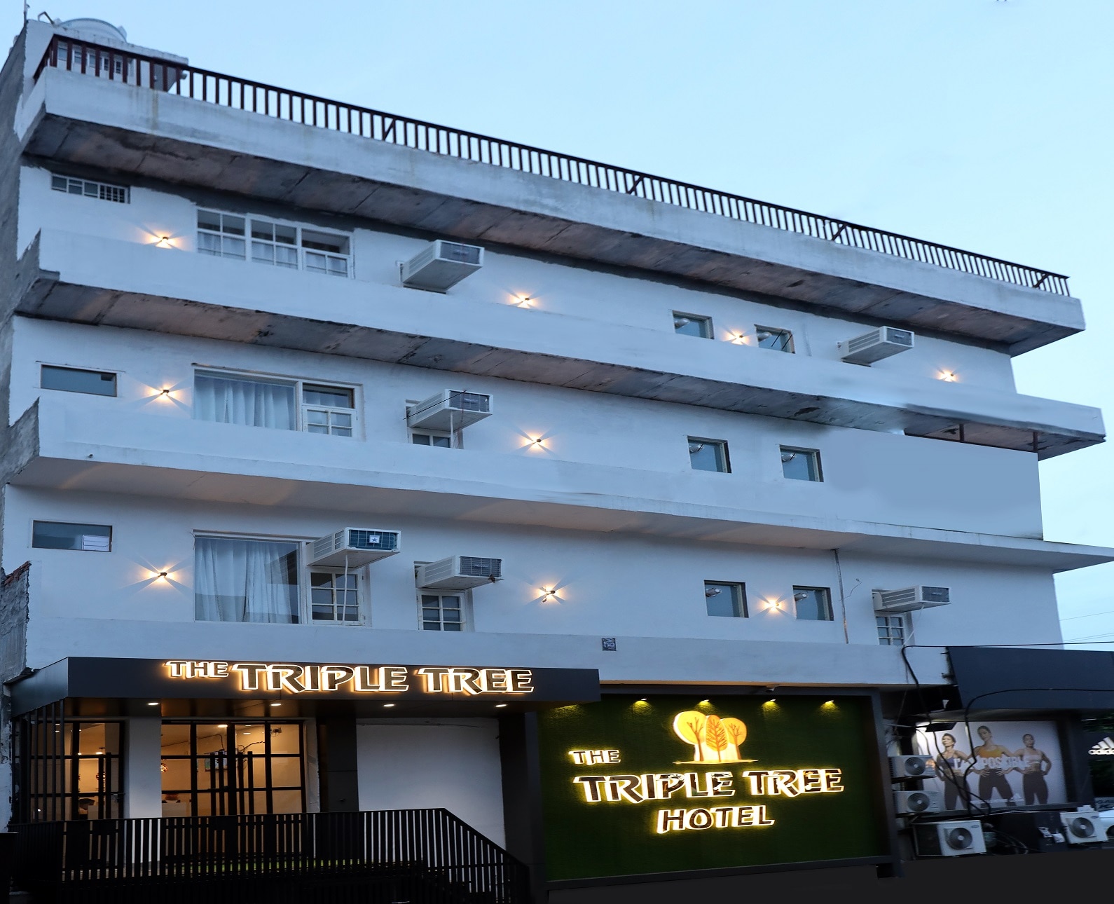 The Triple Tree Hotel 헕헢헢헞 Karnal Hotel