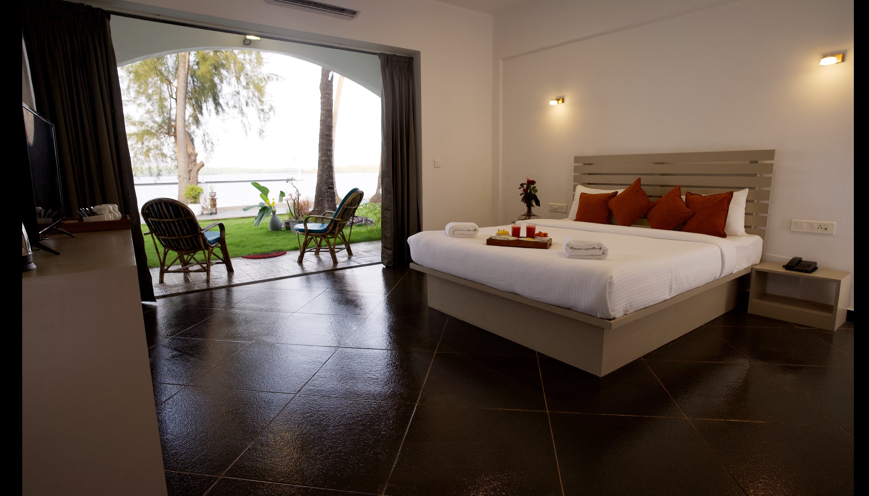 Blu Missel By The River 𝗕𝗢𝗢𝗞 Goa Hotel