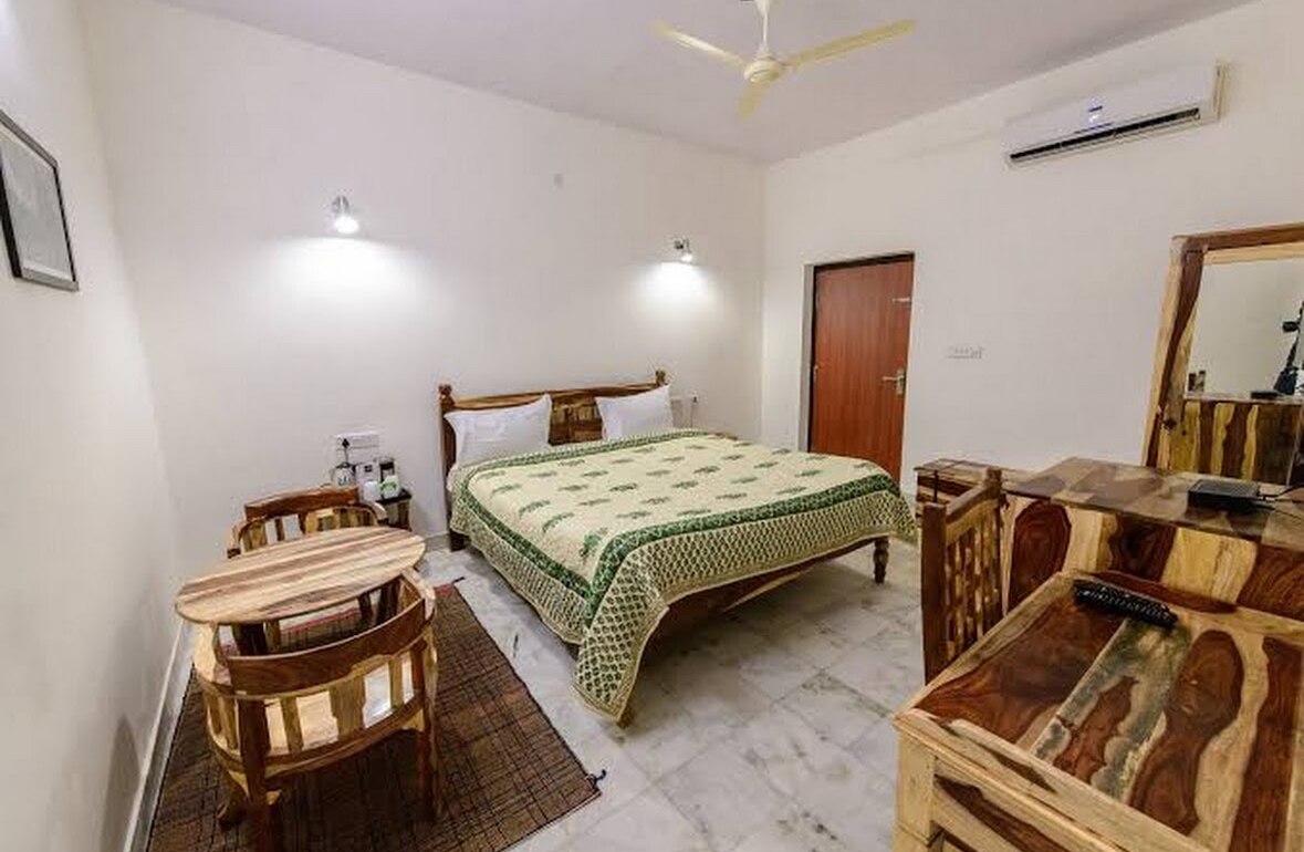 Khatu place 𝗕𝗢𝗢𝗞 Jayal Farm House