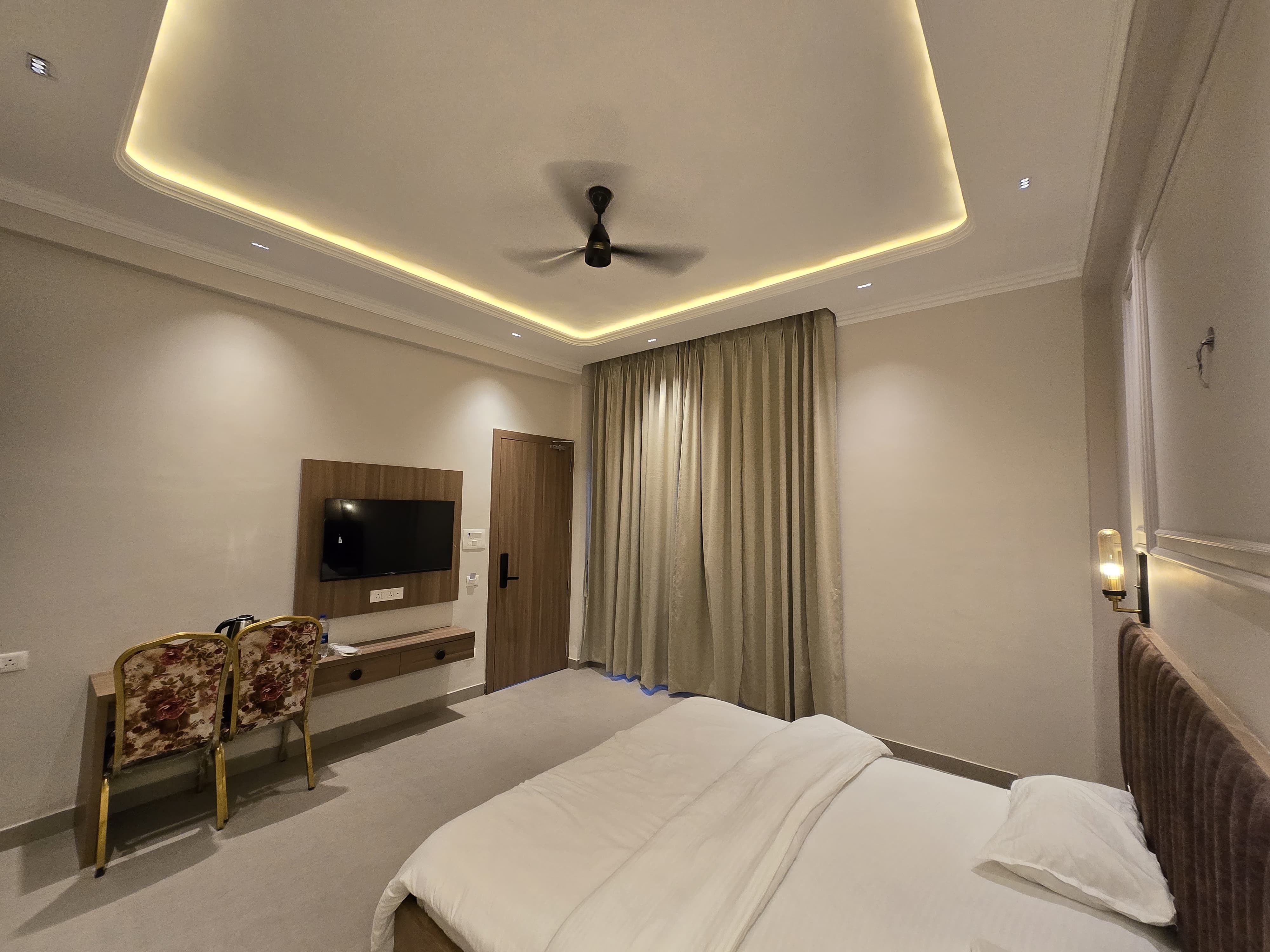 Hotel Divine Banaras(Resort) Varanasi - Reviews, Photos & Offer