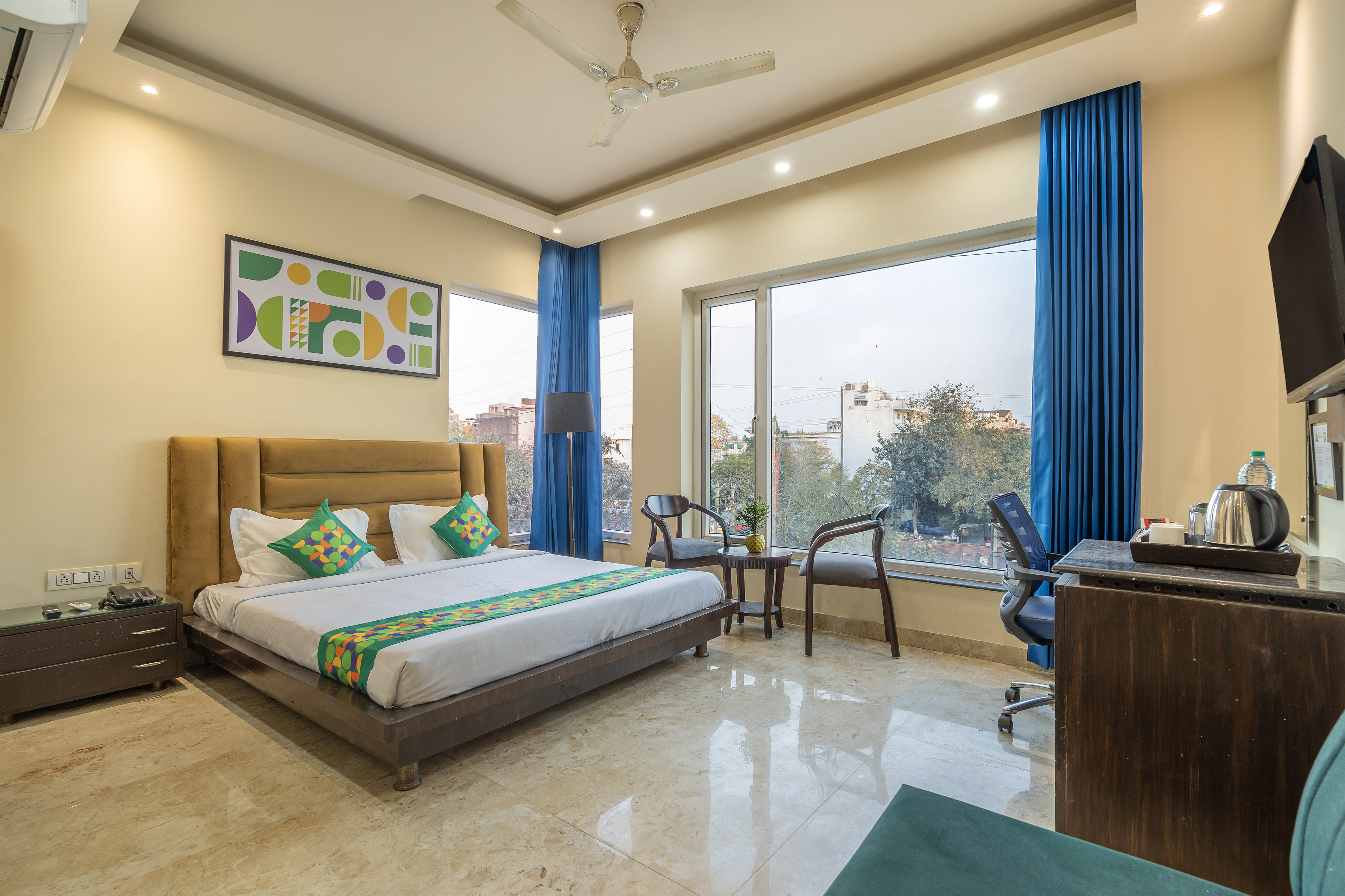 Treebo Twin Tree Residency 𝗕𝗢𝗢𝗞 Gurgaon Hotel