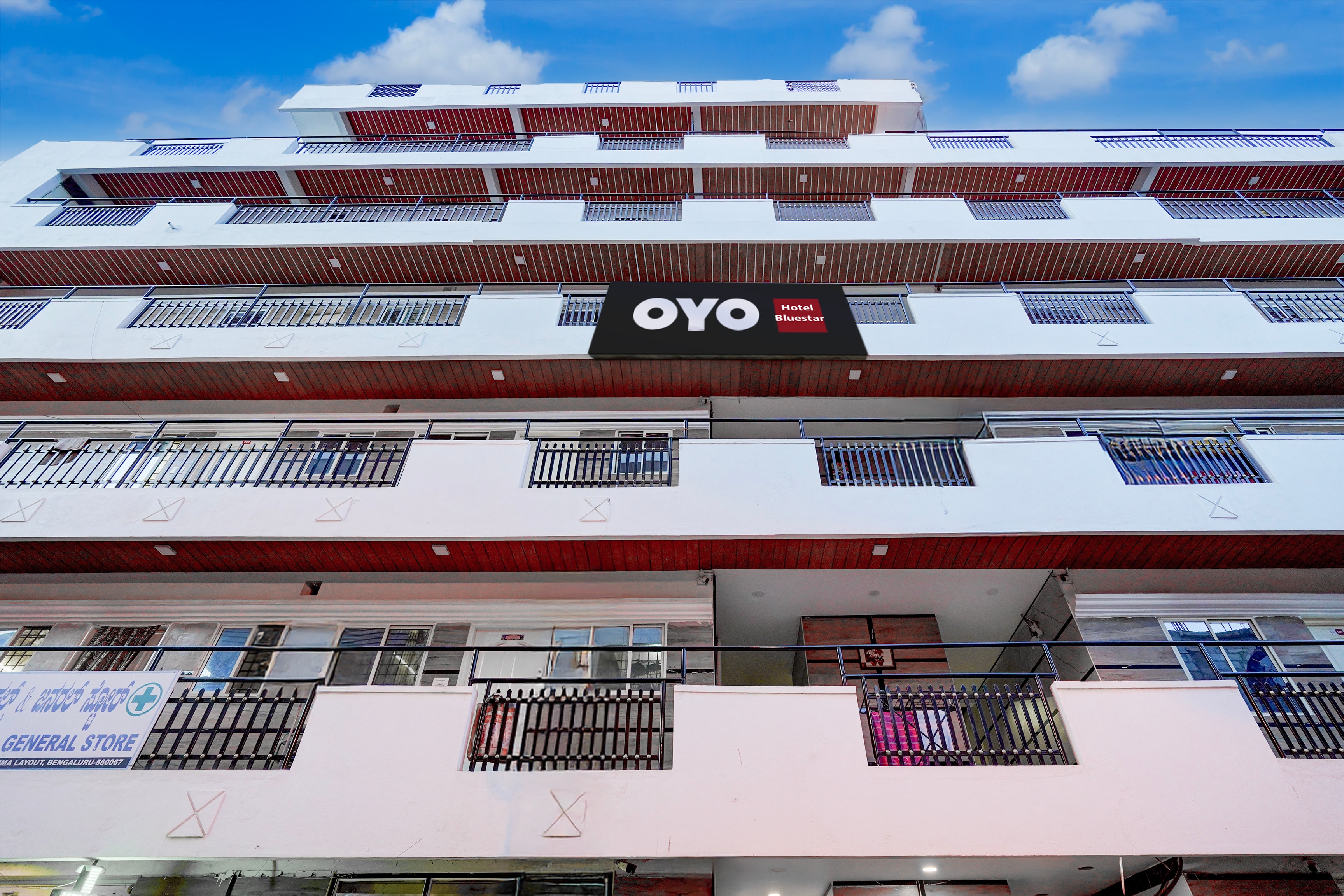Hotel O Bluestar 𝗕𝗢𝗢𝗞 Bangalore Hotel
