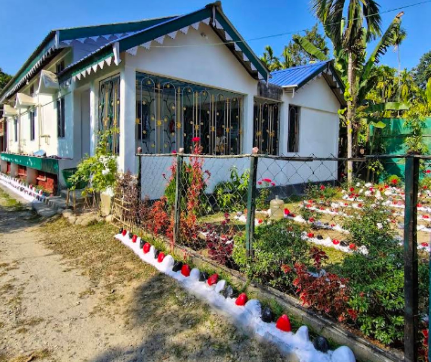 Manas Rabbit Homestay 𝗕𝗢𝗢𝗞 Manas Apartment