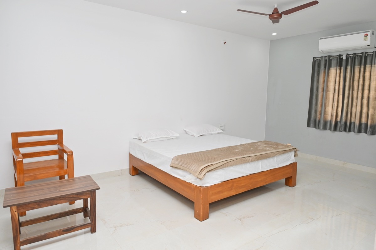 Ahobila Hotel 𝗕𝗢𝗢𝗞 Allagadda Hotel