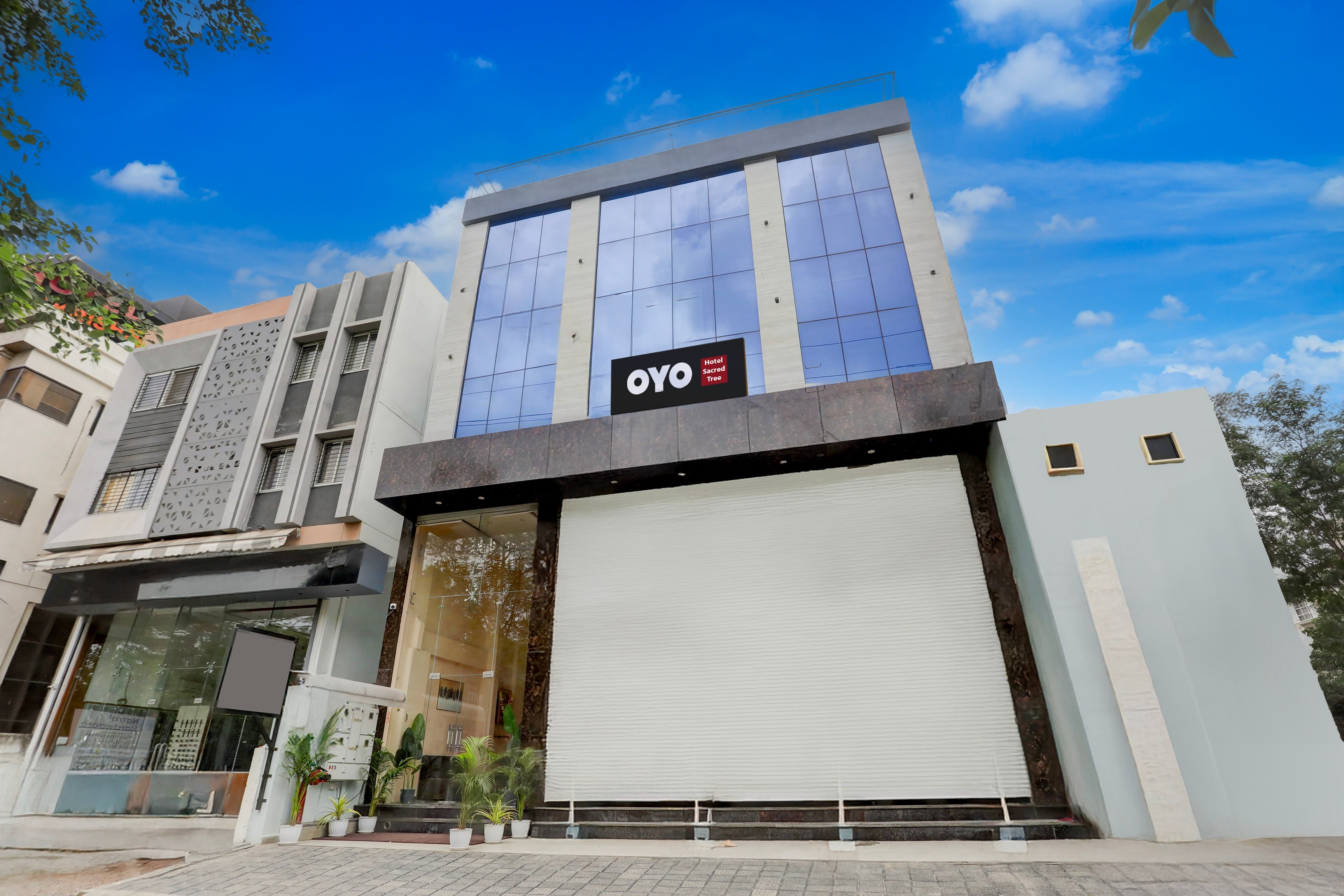 Super Hotel O Sacred Tree, Indore Start From AED 43 per night - Price ...