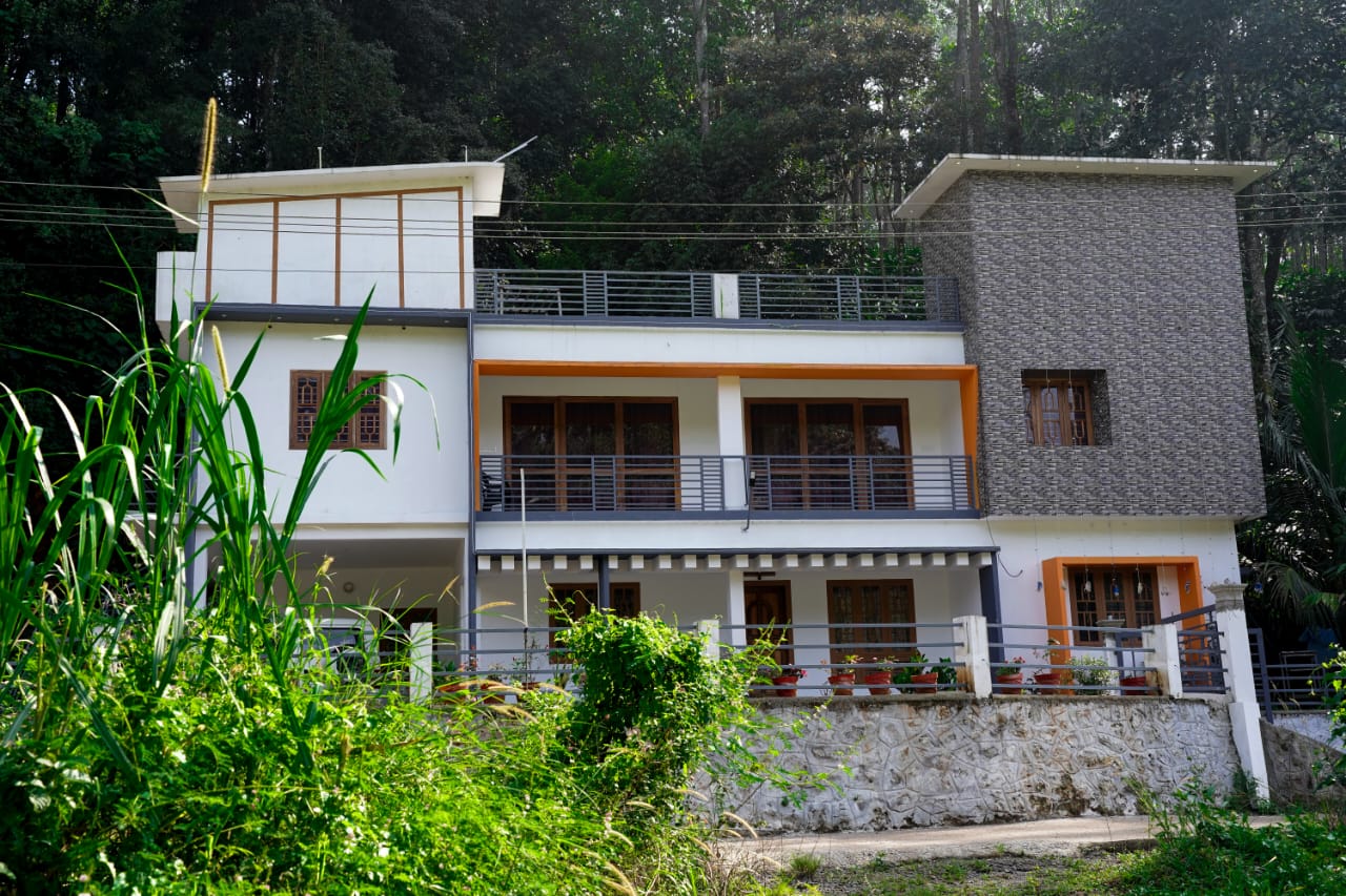 Make Dream Holidays Idukki 𝗕𝗢𝗢𝗞 Munnar Guest House