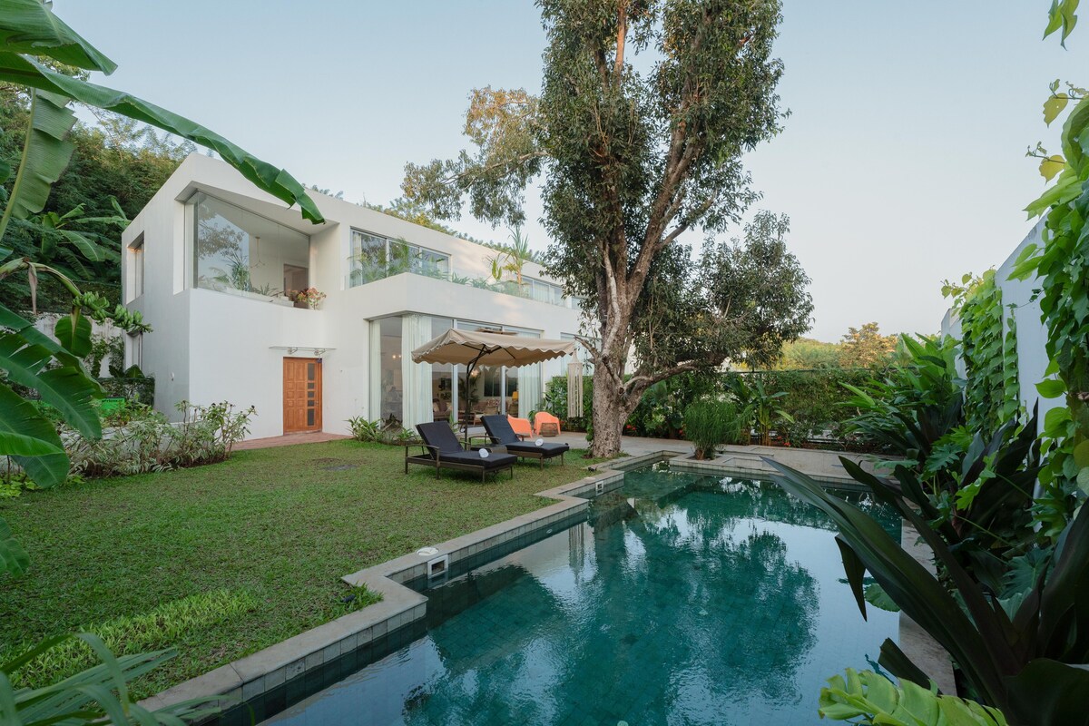 Staymaster Villa Asana 3 BR Pool Villa Assagao 𝗕𝗢𝗢𝗞 Goa Villa