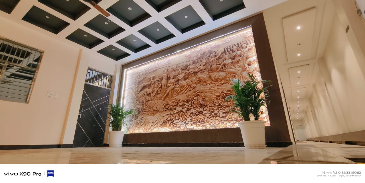 New Prince Hotel & Resturant 𝗕𝗢𝗢𝗞 Agra Hotel