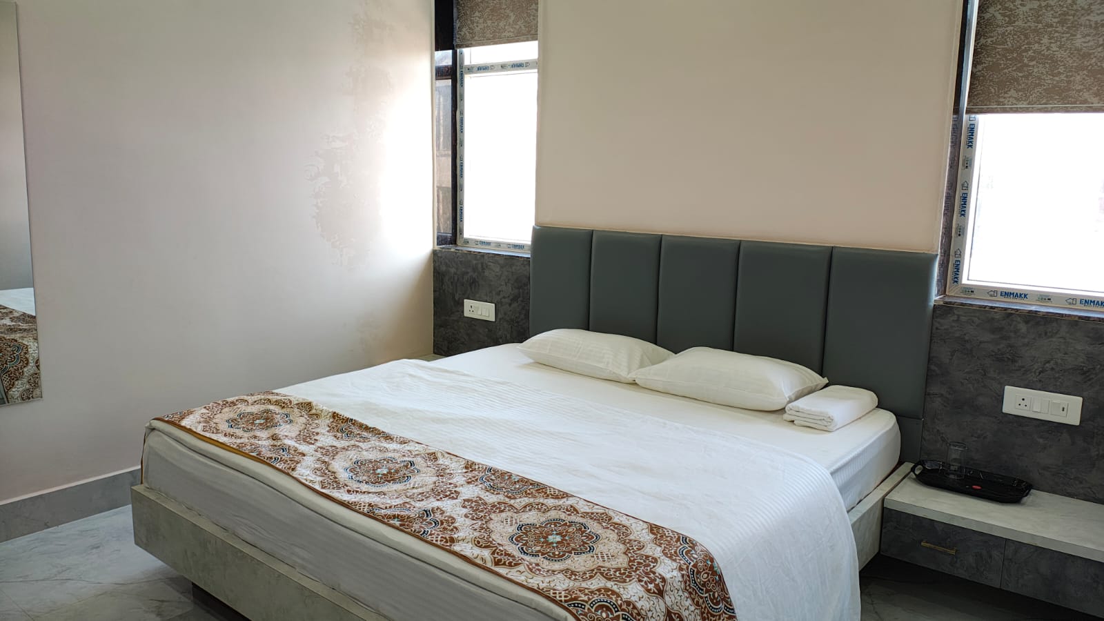 Krisha Homestay 𝗕𝗢𝗢𝗞 Vrindavan Homestay