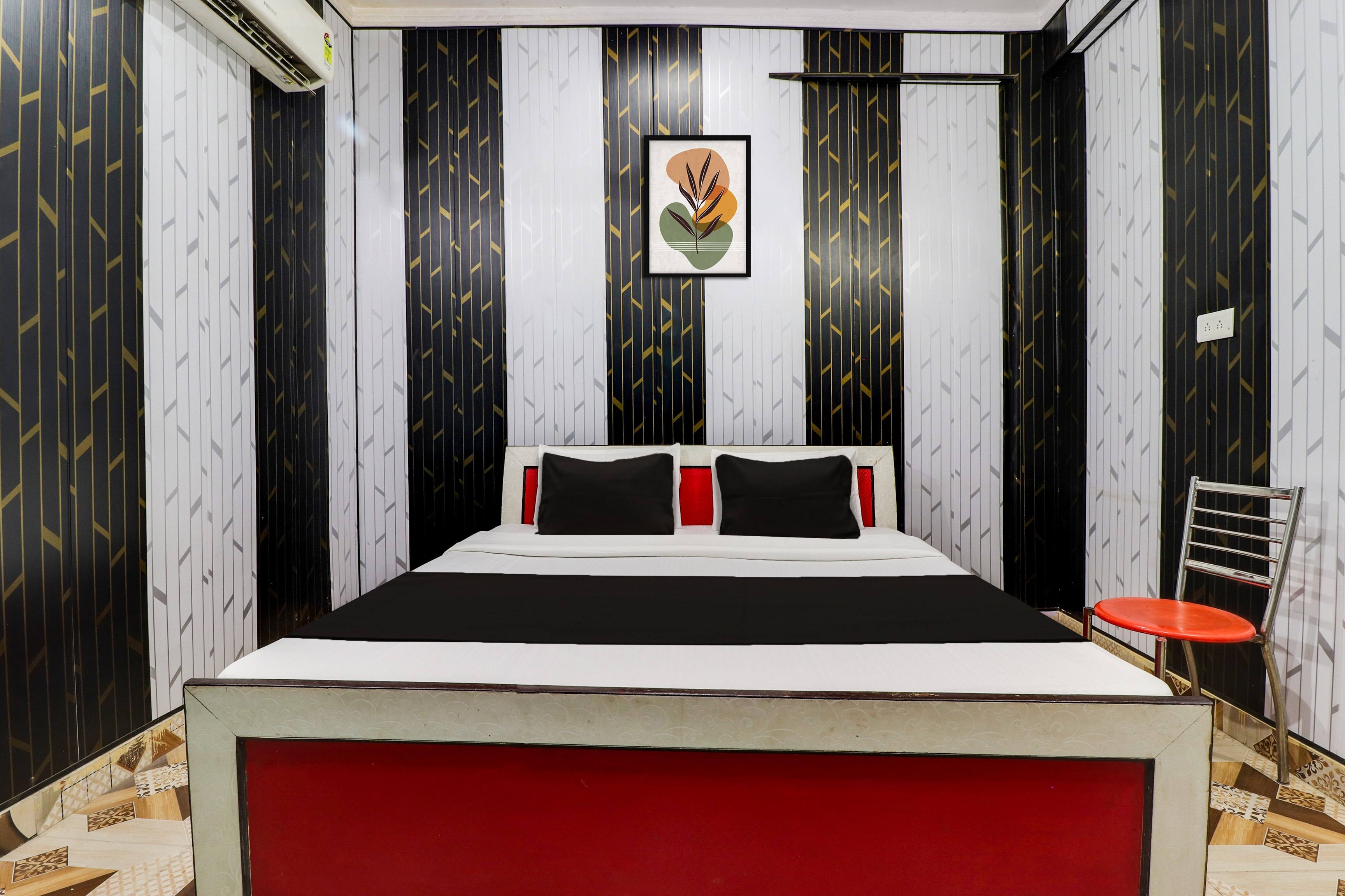 Hotel O DEV BHOOMI 𝗕𝗢𝗢𝗞 Rishikesh Hotel