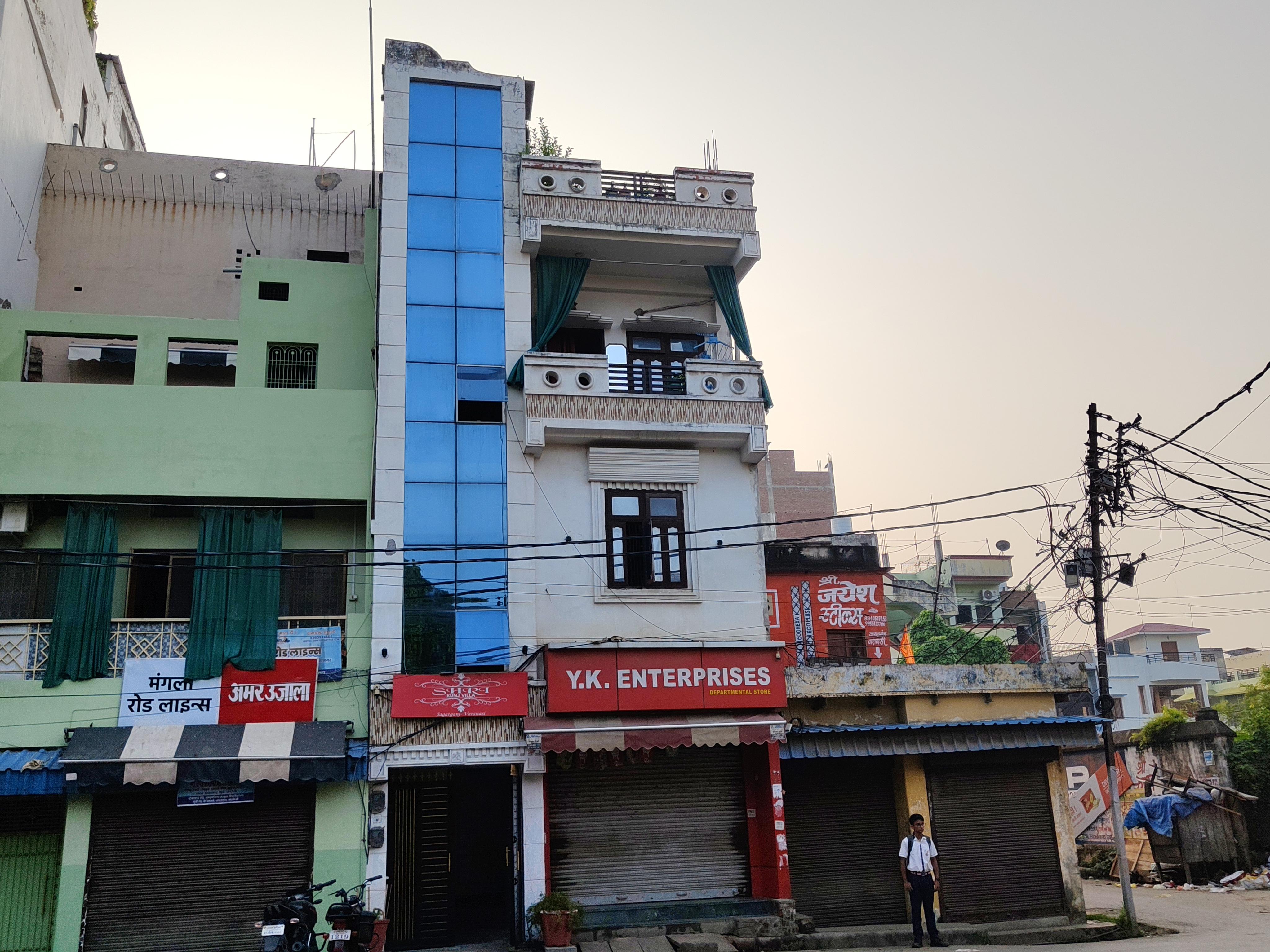 Photos of Sri Kunj Villa Home Stay - Varanasi Hotel on Goibibo