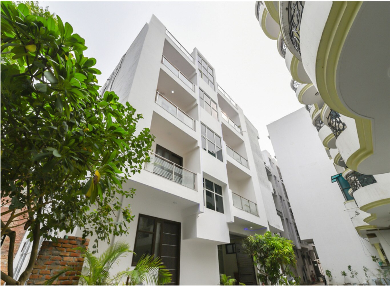 Green Tree 𝗕𝗢𝗢𝗞 Delhi Hotel