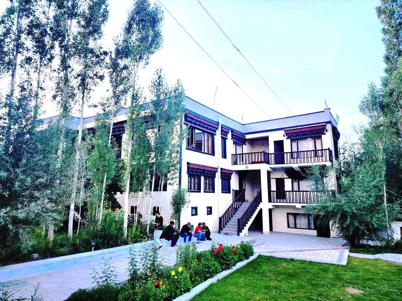 Shalla Heritage 𝗕𝗢𝗢𝗞 Leh Camp