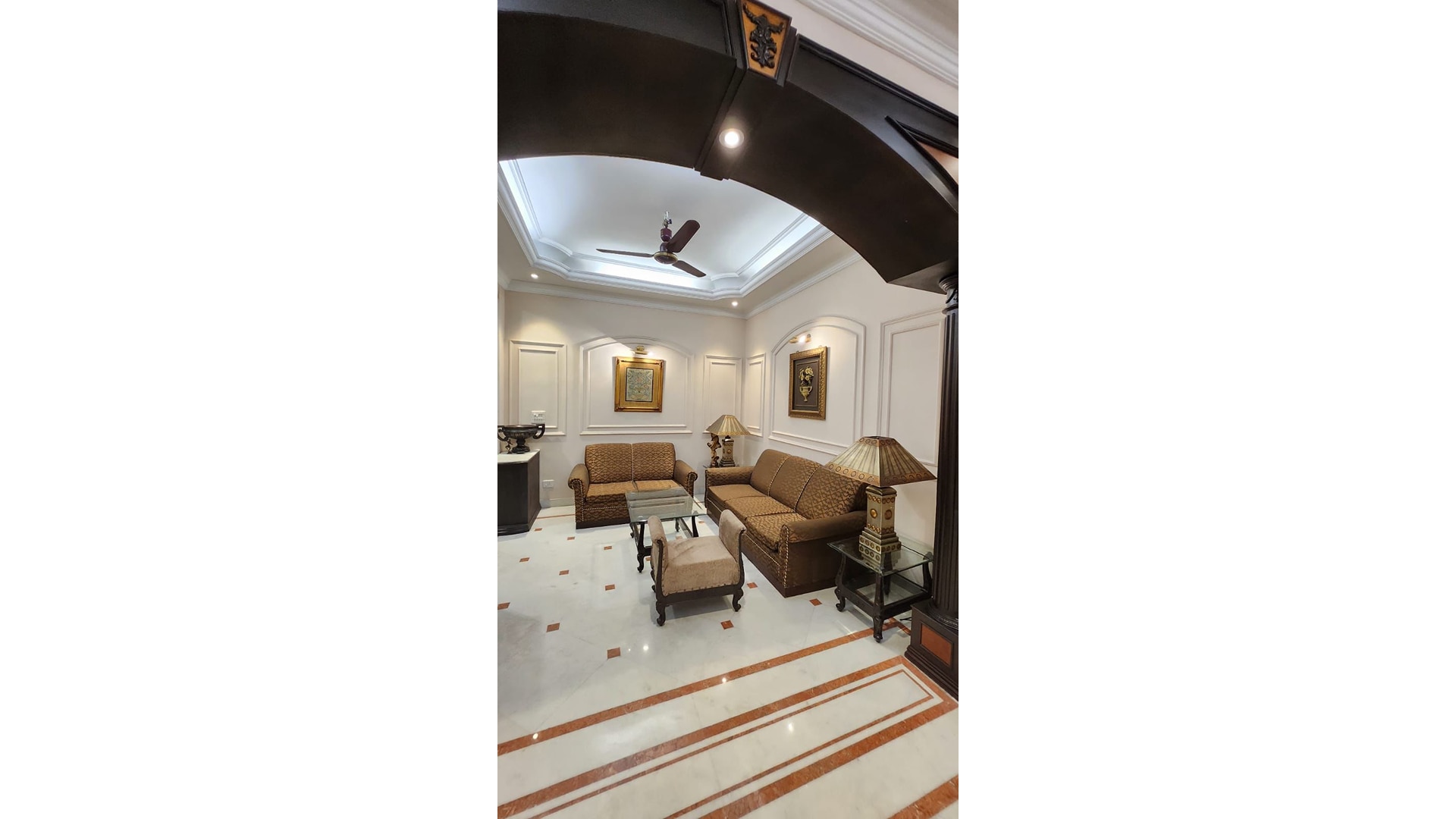 Nayra by Jaiswal house || Entire 2BHK Service Apartment 𝗕𝗢𝗢𝗞 Kolkata ...