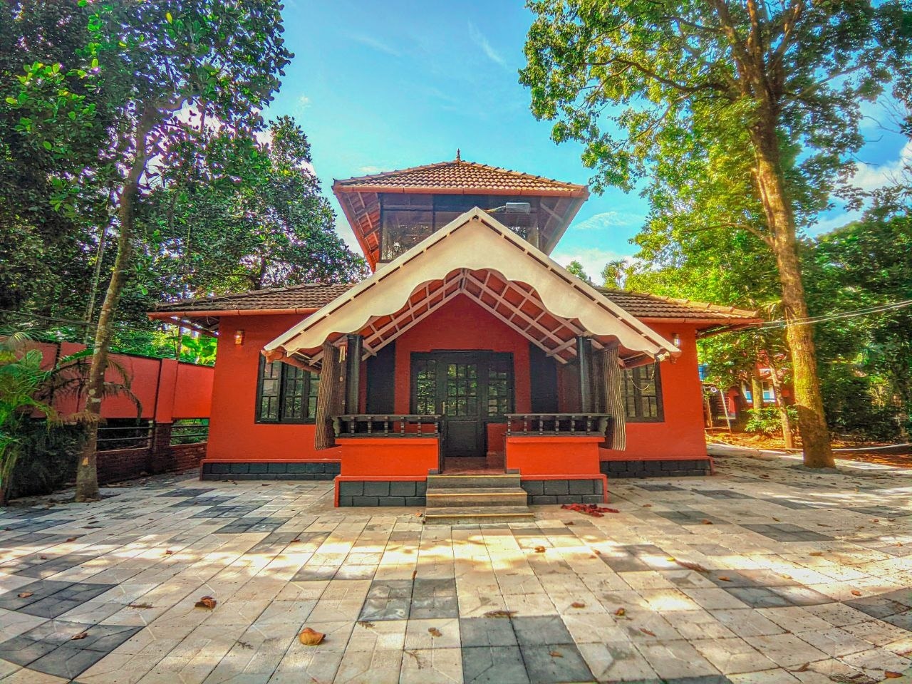 Stream View Holiday Villas 𝗕𝗢𝗢𝗞 Wayanad Villa