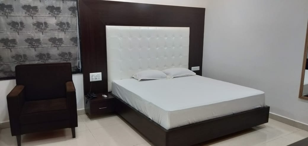 Hotel Smita 𝗕𝗢𝗢𝗞 Joda Barbil Hotel