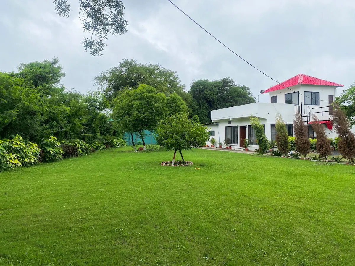 SHEEL FARMS Farm House Mhow - Reviews, Photos & Offer