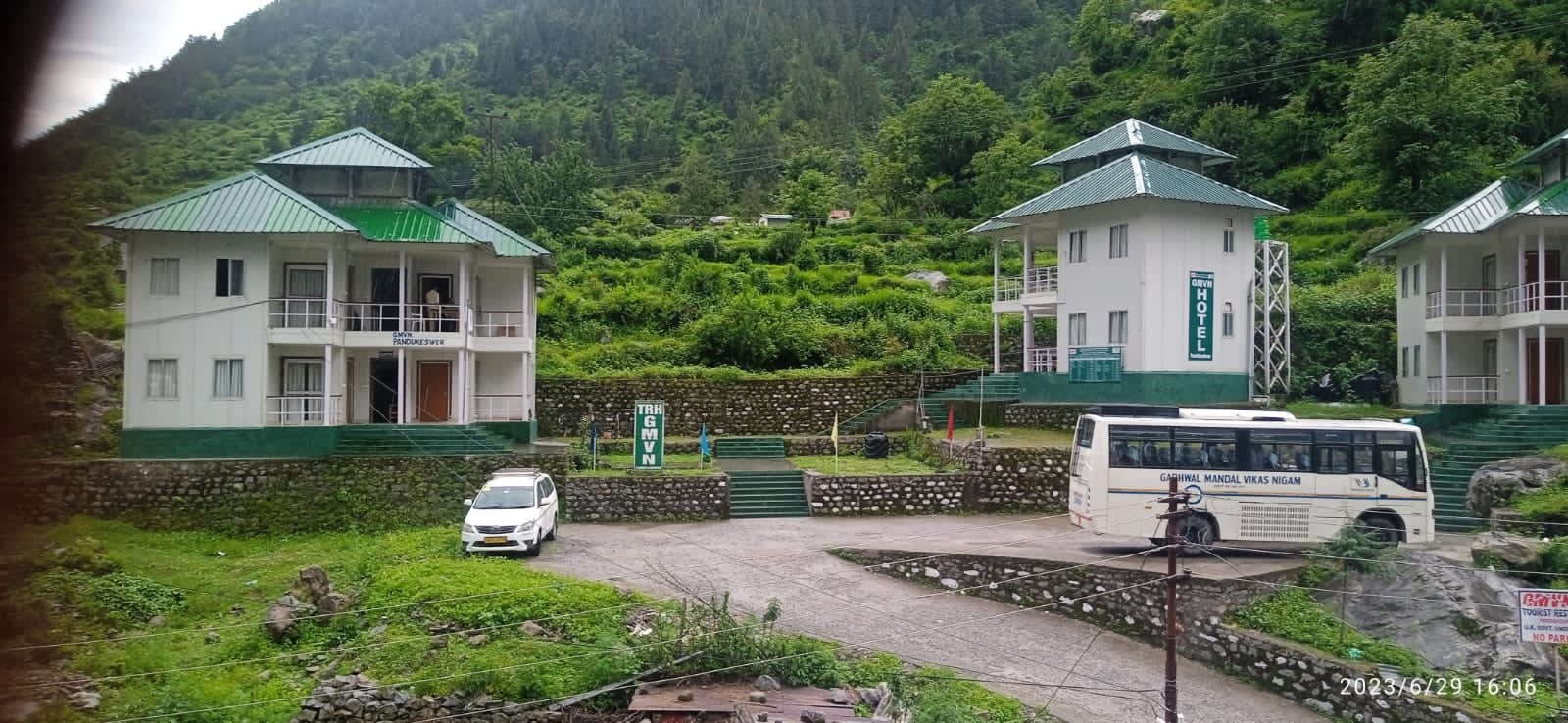GMVN Pandukeshwar- Gateway to Badrinath Dham Hotel Joshimath - Reviews ...