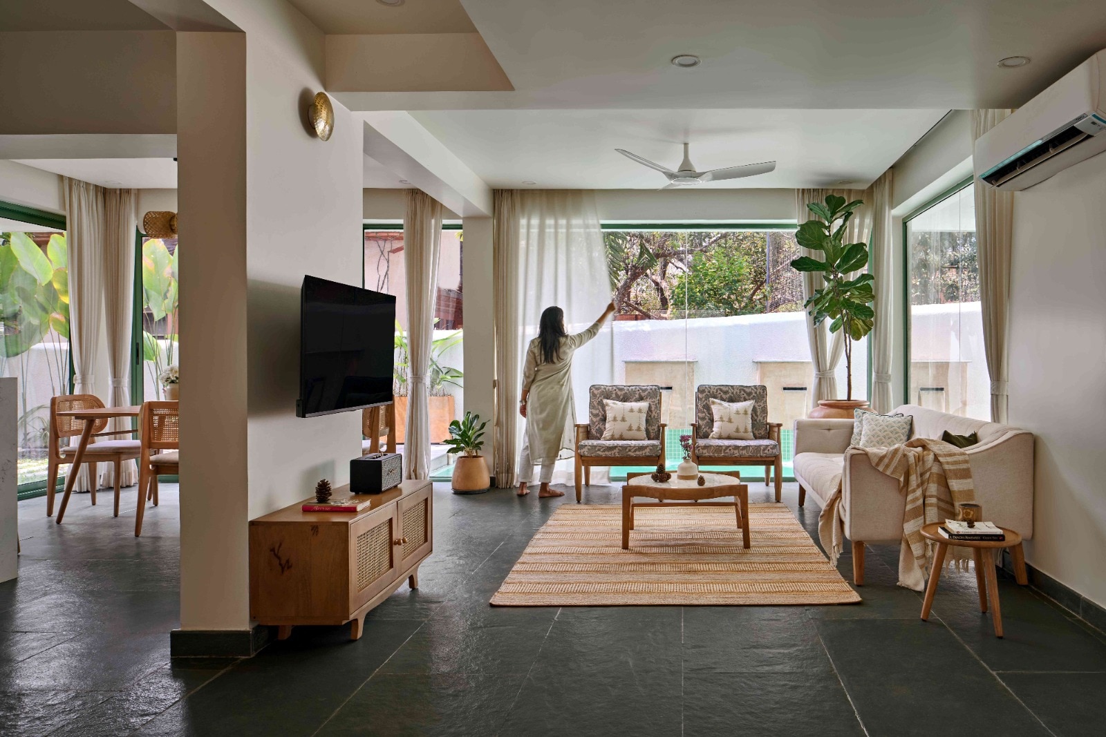 Villa De Verde by SOAL-Luxury pool villa & terrace 𝗕𝗢𝗢𝗞 Goa Villa