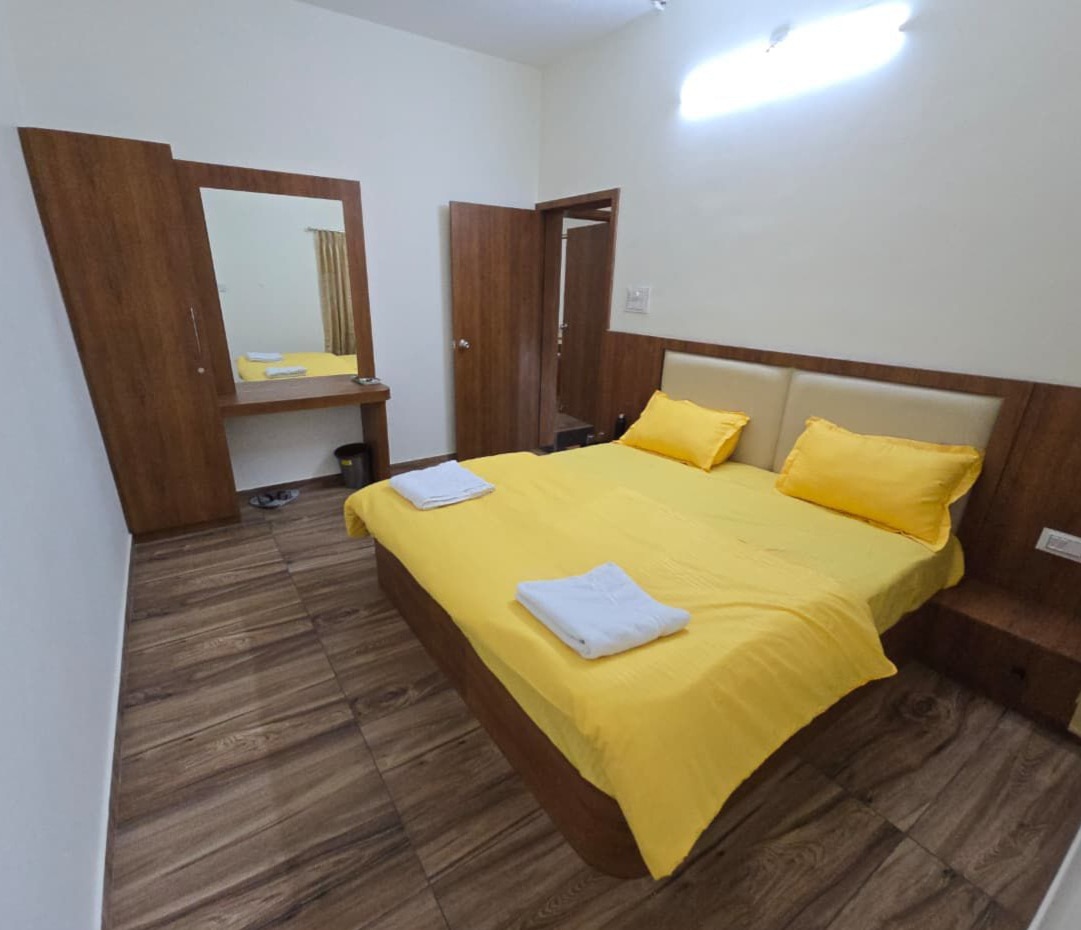 Dreamzz Villa 𝗕𝗢𝗢𝗞 Bhuj Villa