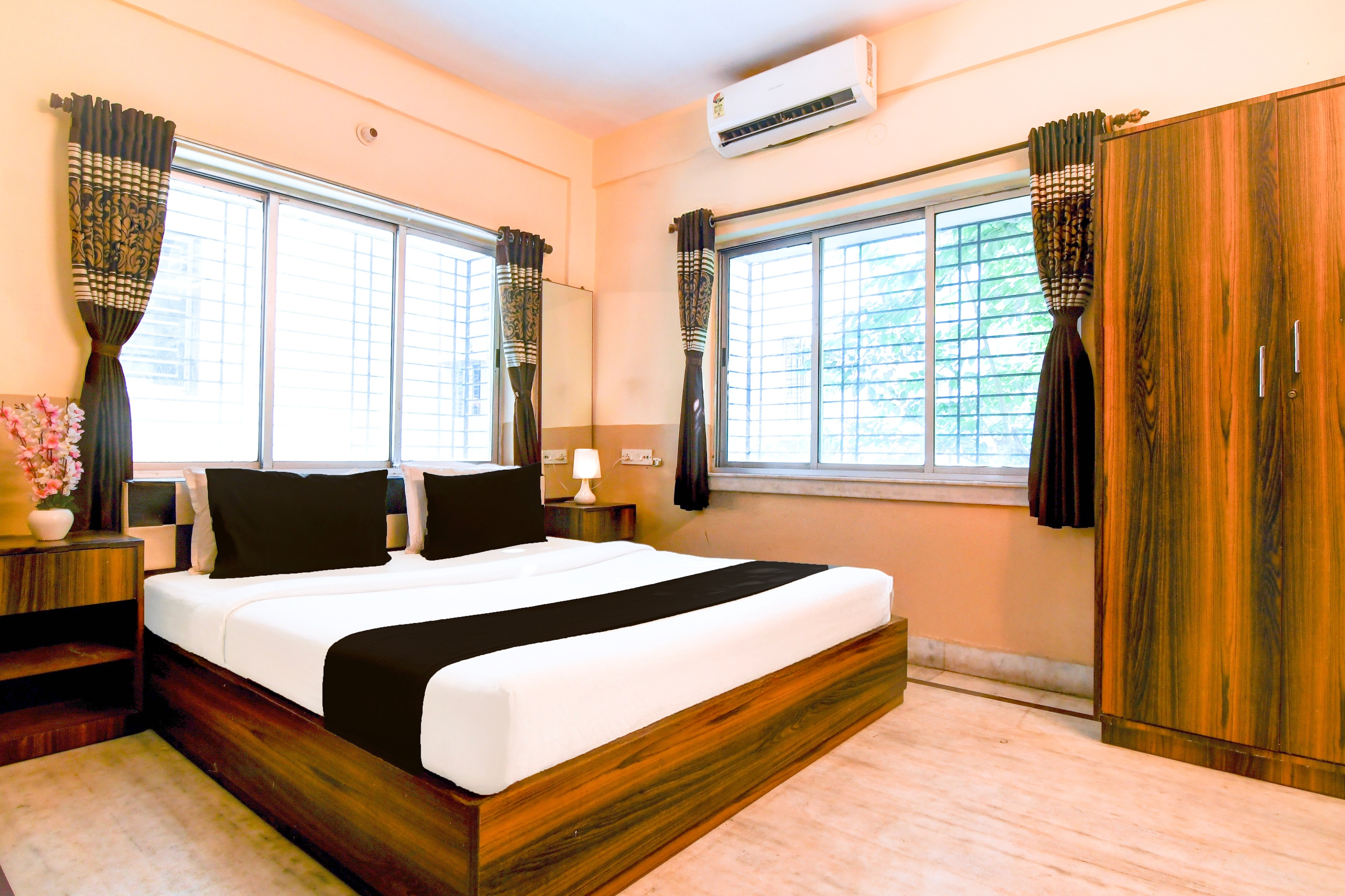 Photos of Super Hotel O Rajarhat Near NKDA Stadium Formerly Filoxenia ...