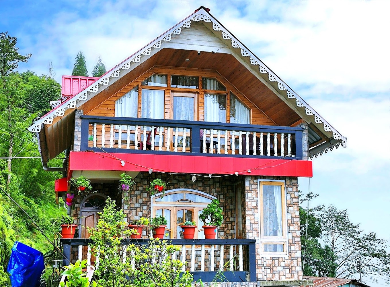 Solitude in the Himalayas Cottage 𝗕𝗢𝗢𝗞 Darjeeling Homestay