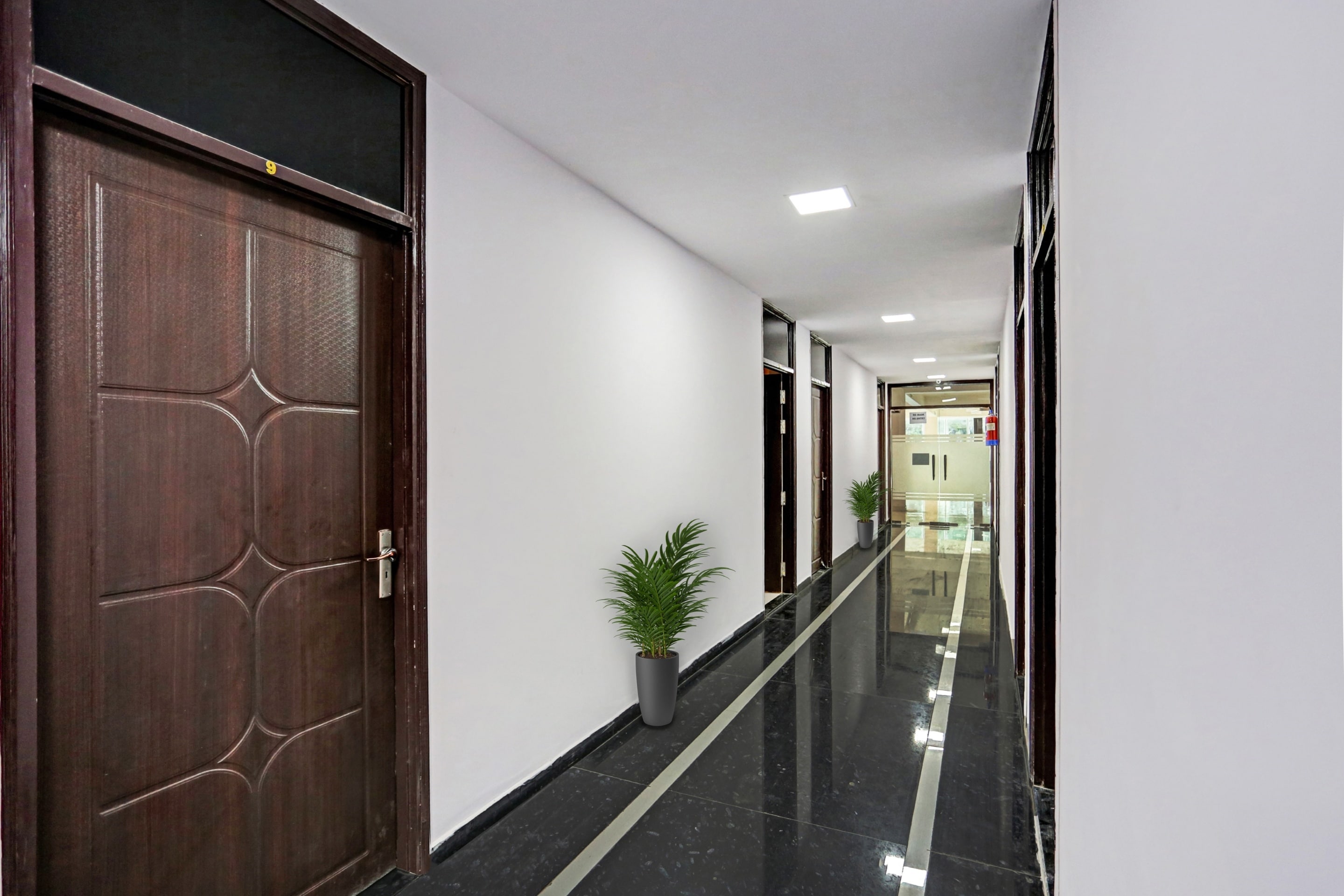Collection O Holidays Inn and Banquet 𝗕𝗢𝗢𝗞 Lucknow Hotel