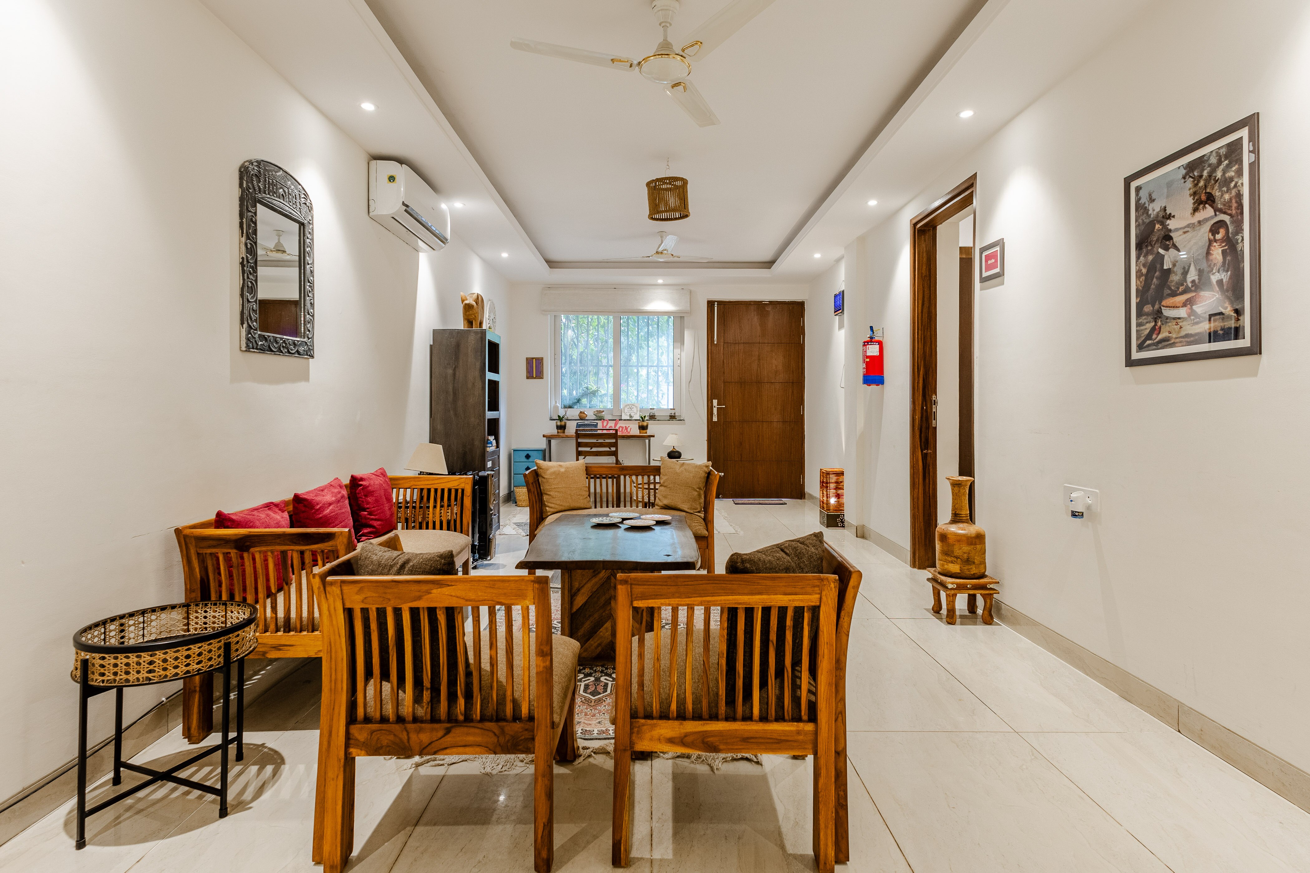 Garden Oasis Luxe 4BHK Near Select City Saket 𝗕𝗢𝗢𝗞 Delhi Apartment