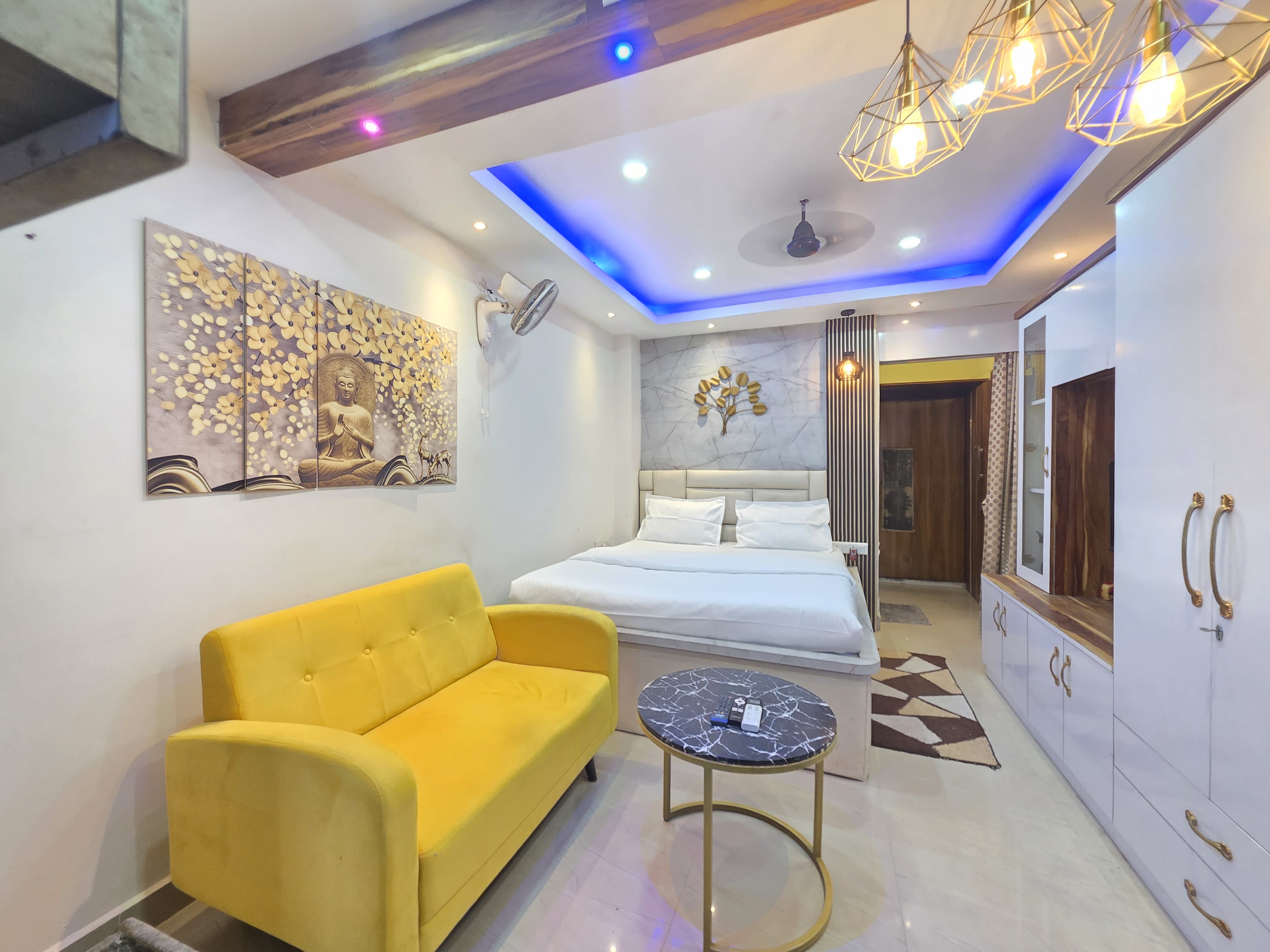 Puri Paradise Homestay 𝗕𝗢𝗢𝗞 Puri Apartment