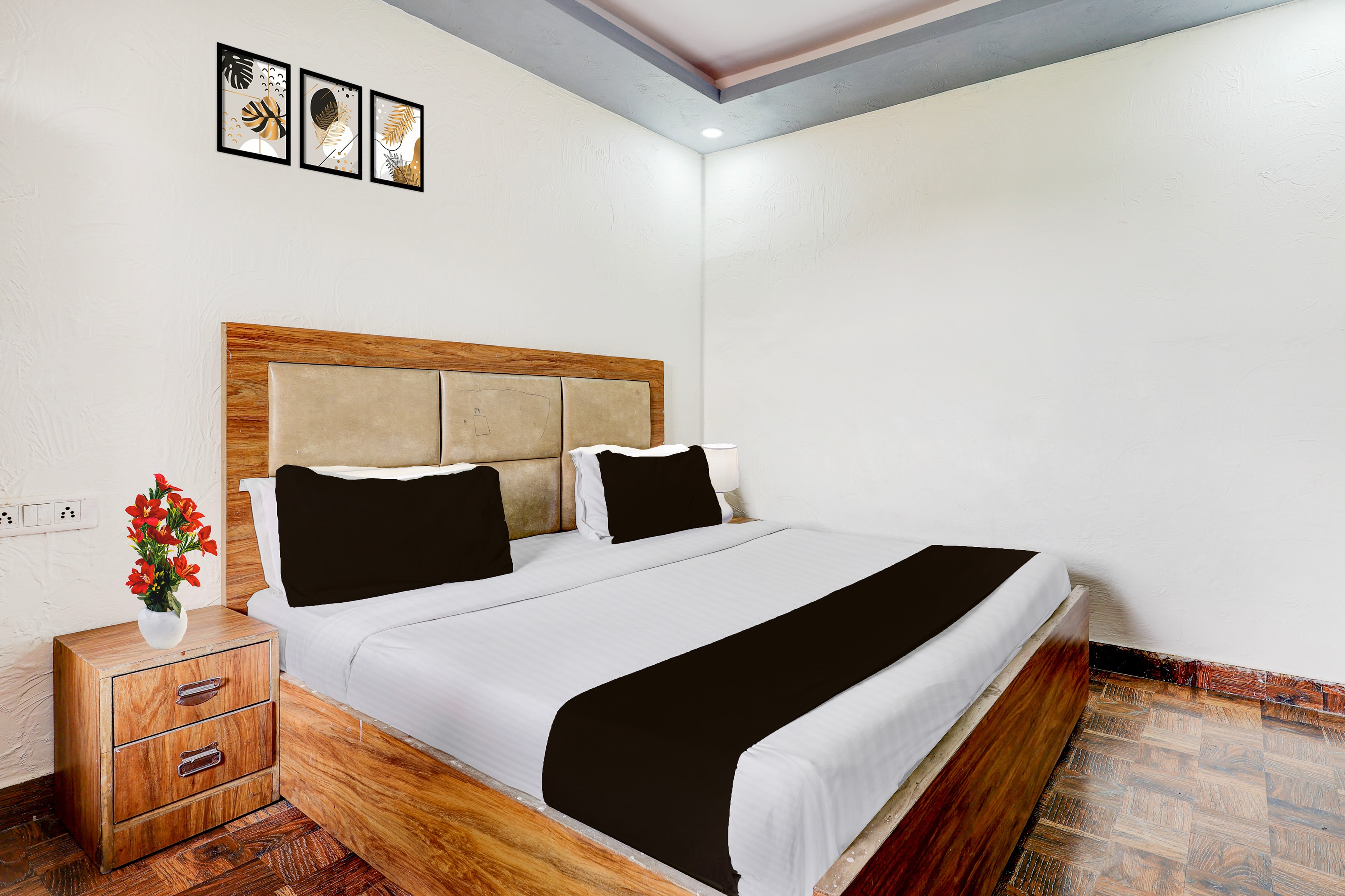 Super Hotel O DIAMOND INN 𝗕𝗢𝗢𝗞 Delhi Hotel