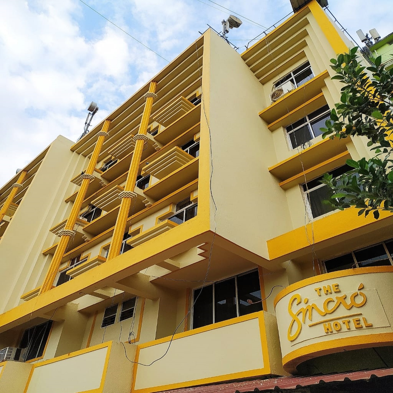 The Sincro Hotel 𝗕𝗢𝗢𝗞 Goa Hotel