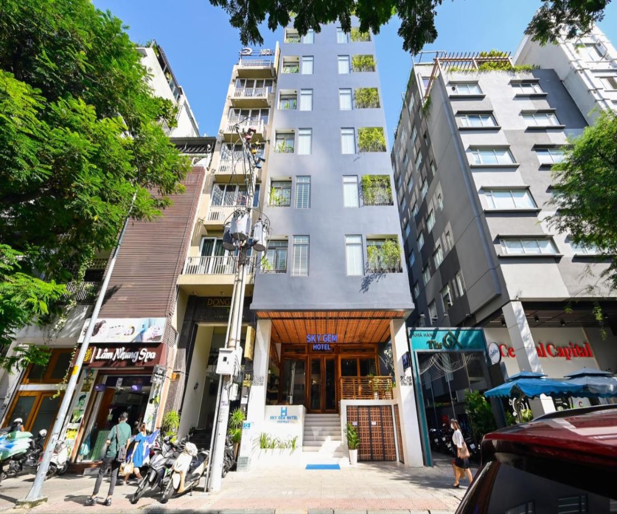 Sky Gem Central Hotel, Ho Chi Minh City @AED 215 - Sky Gem Central ...