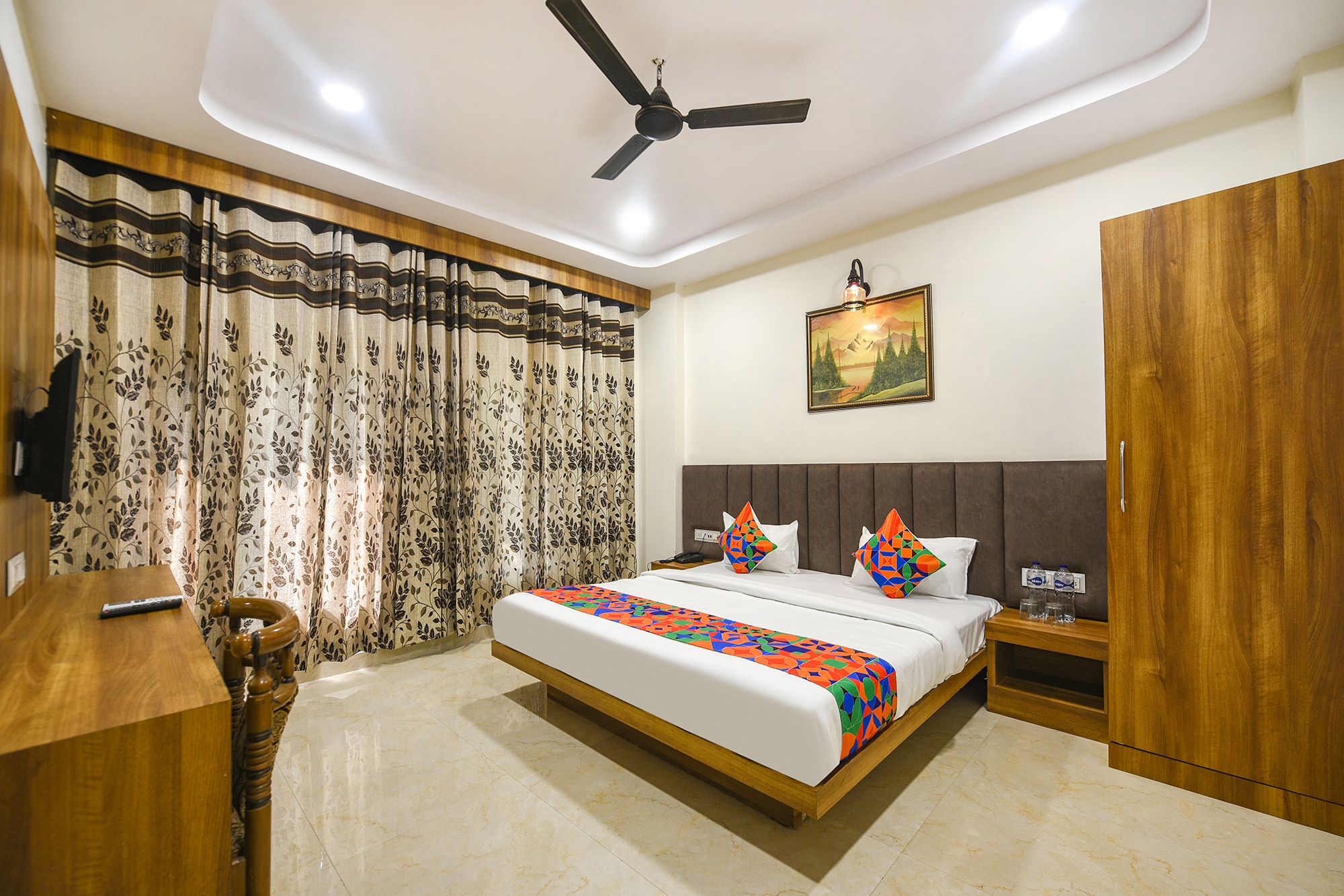 Rooms of Fabhotel Golden Tree - Hotel in Amritsar