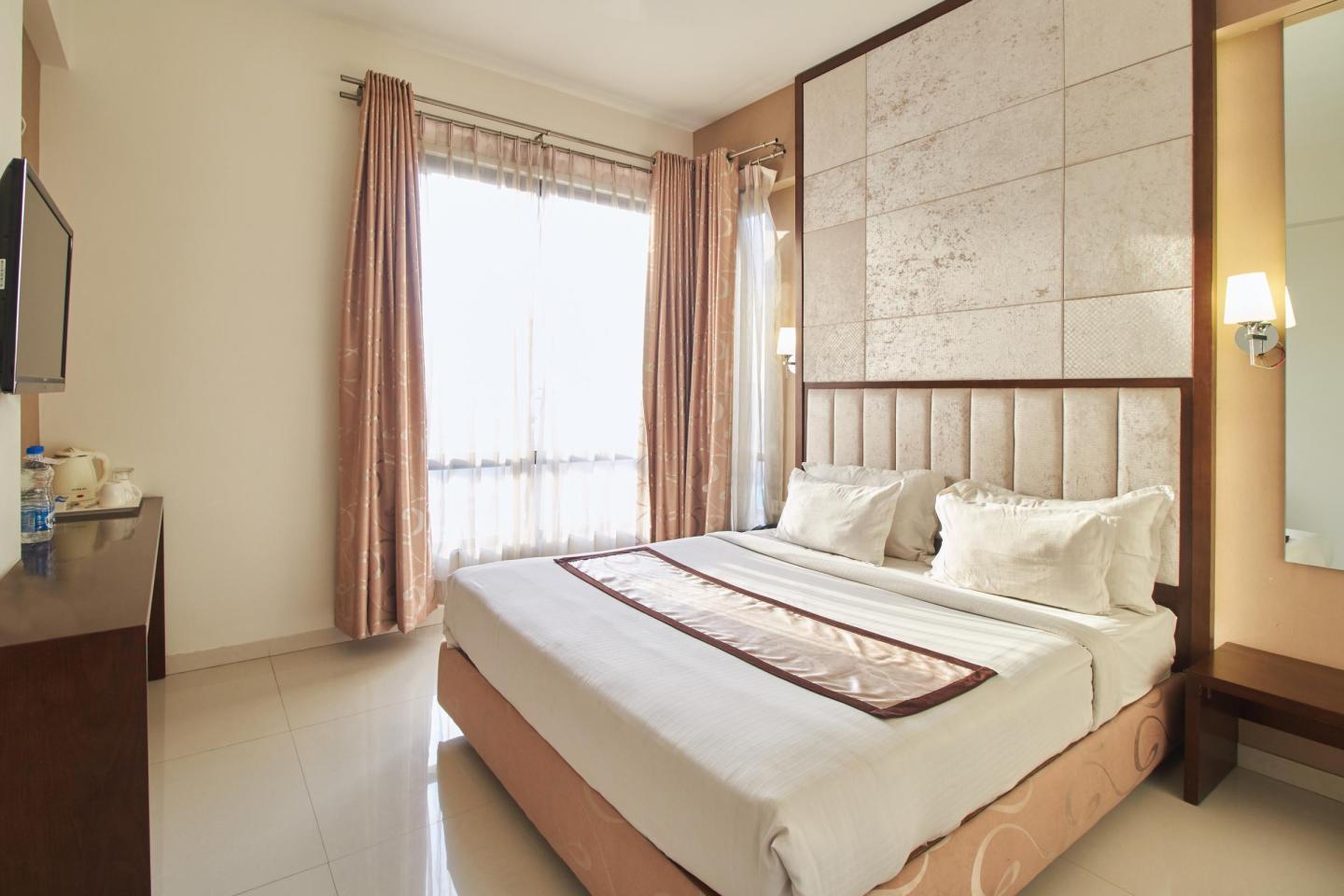 Hotel Executive Silver Inn 𝗕𝗢𝗢𝗞 Chhatrapati Sambhajinagar Hotel